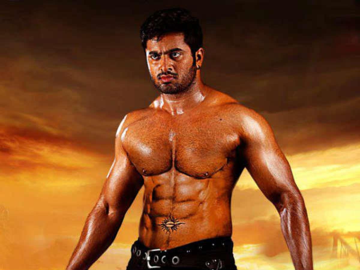 Unni Mukundan Wallpapers - Top Free Unni Mukundan Backgrounds ...