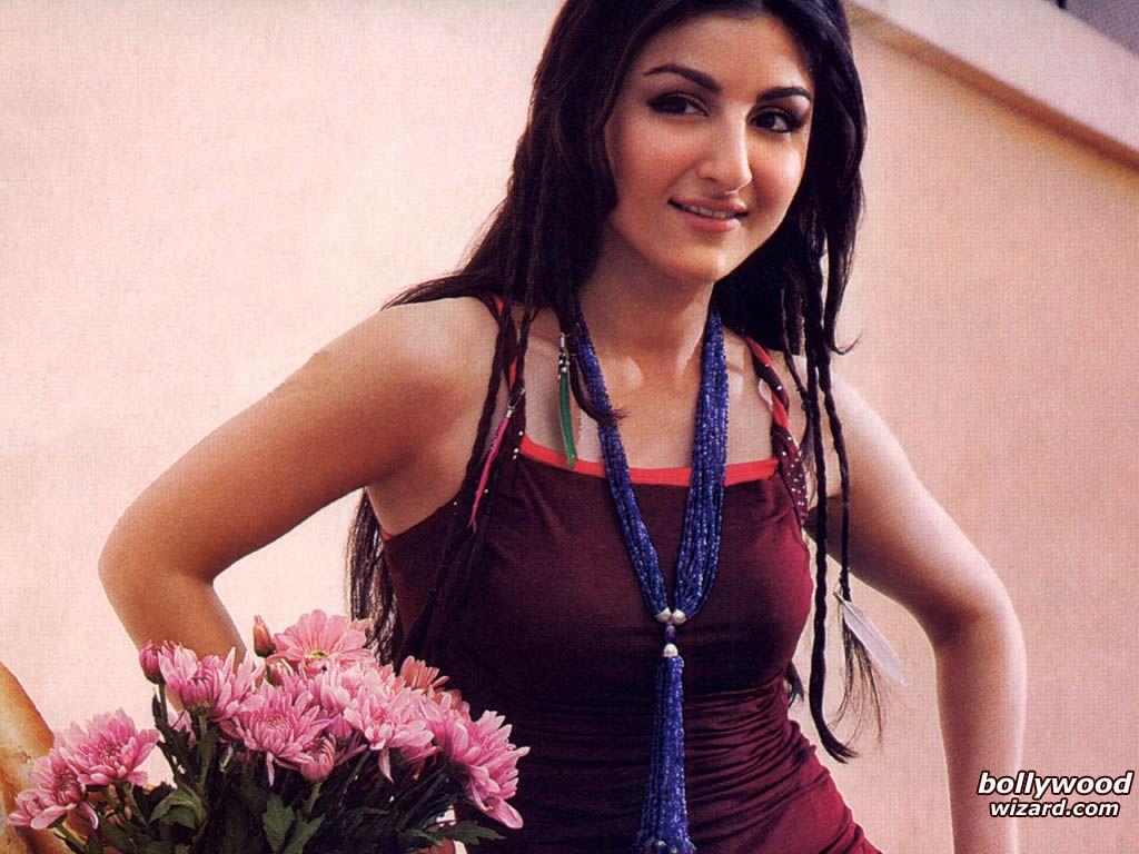 Soha Ali Khan Wallpapers - Top Free Soha Ali Khan Backgrounds ...