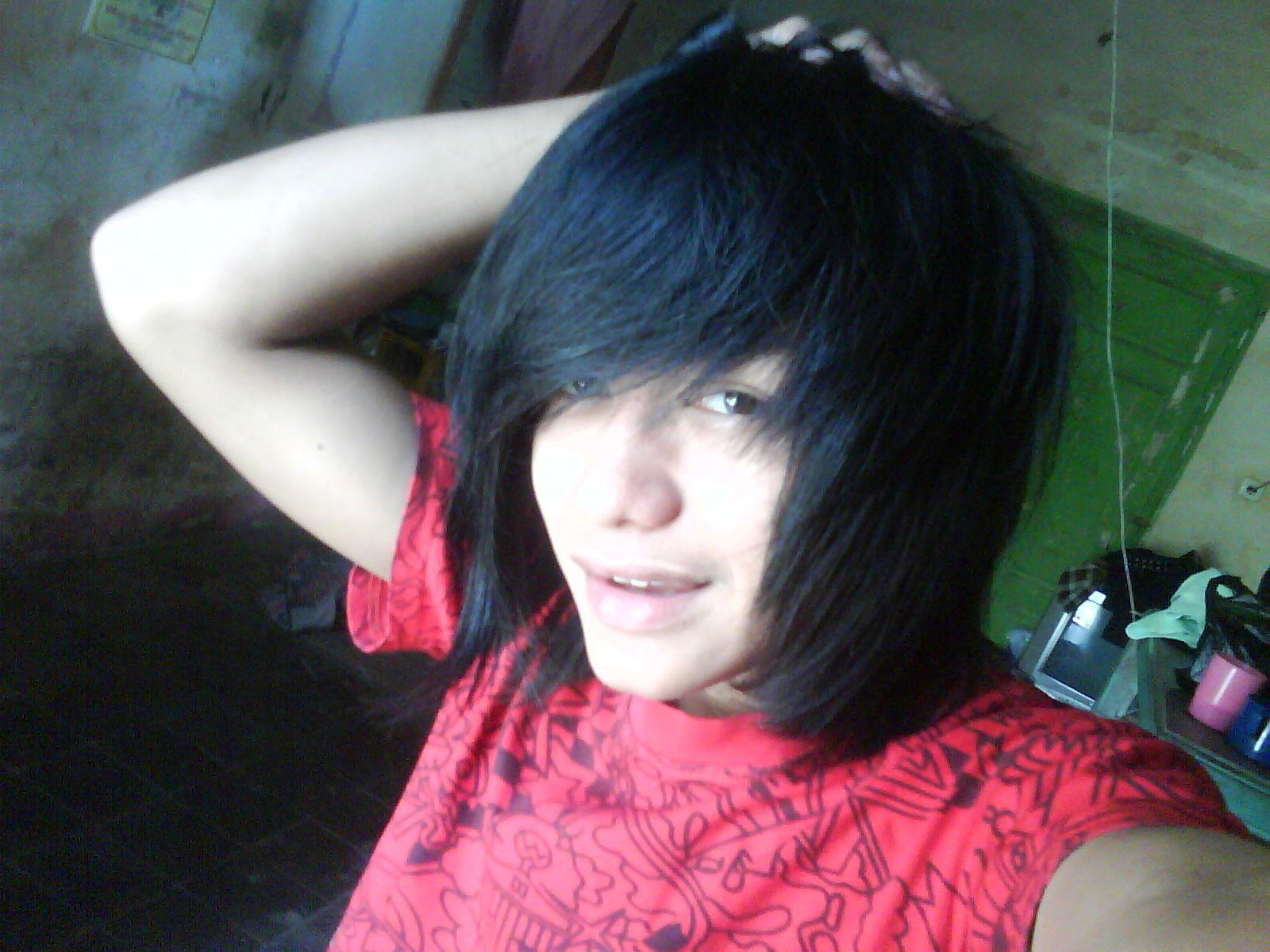 Emo Boys Wallpapers - Top Free Emo Boys Backgrounds - WallpaperAccess