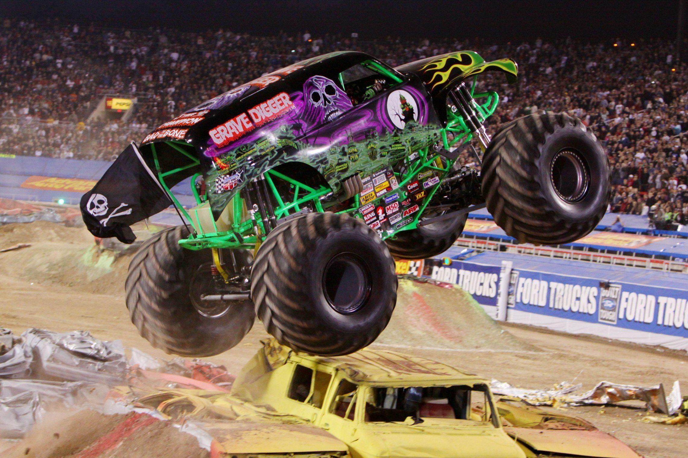 Monster Jam Wallpapers - Top Free Monster Jam Backgrounds - WallpaperAccess