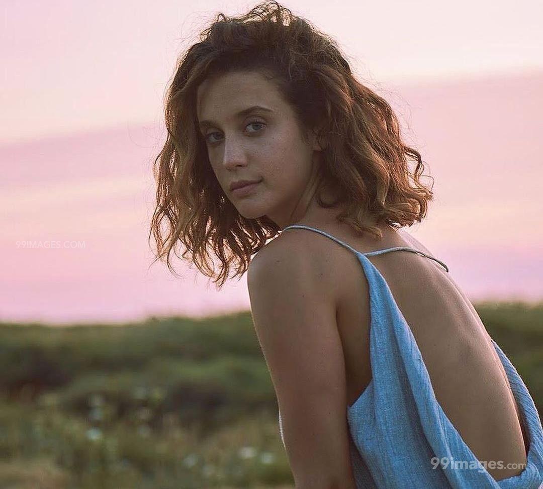 Maria Pedraza Wallpapers - Top Free Maria Pedraza Backgrounds ...