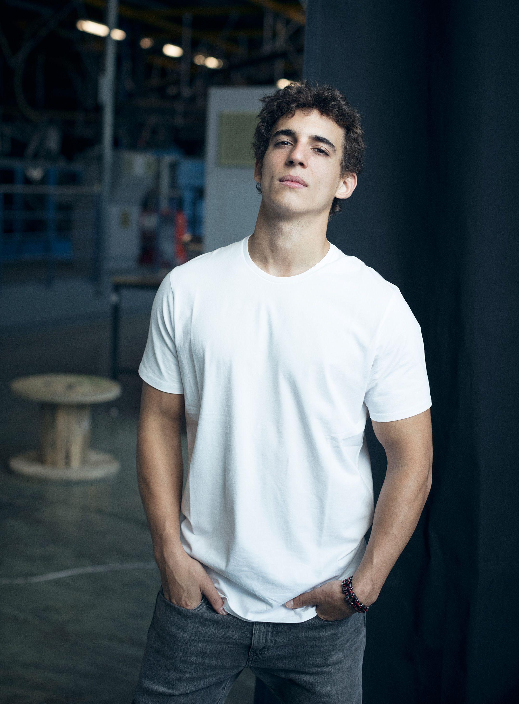 Miguel Herran Wallpapers - Top Free Miguel Herran Backgrounds ...