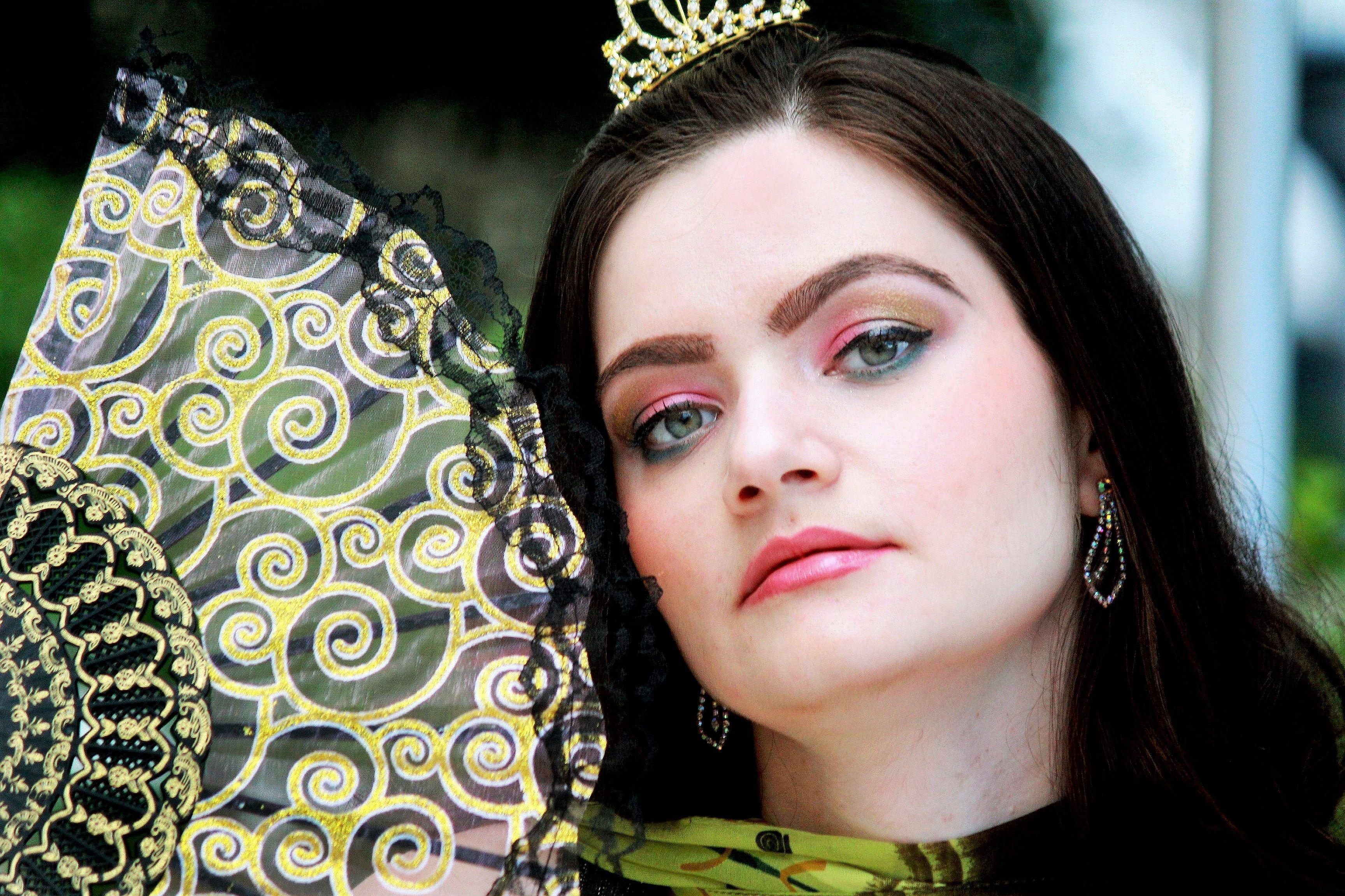 Simple Girl Wallpapers - Top Free Simple Girl Backgrounds - WallpaperAccess