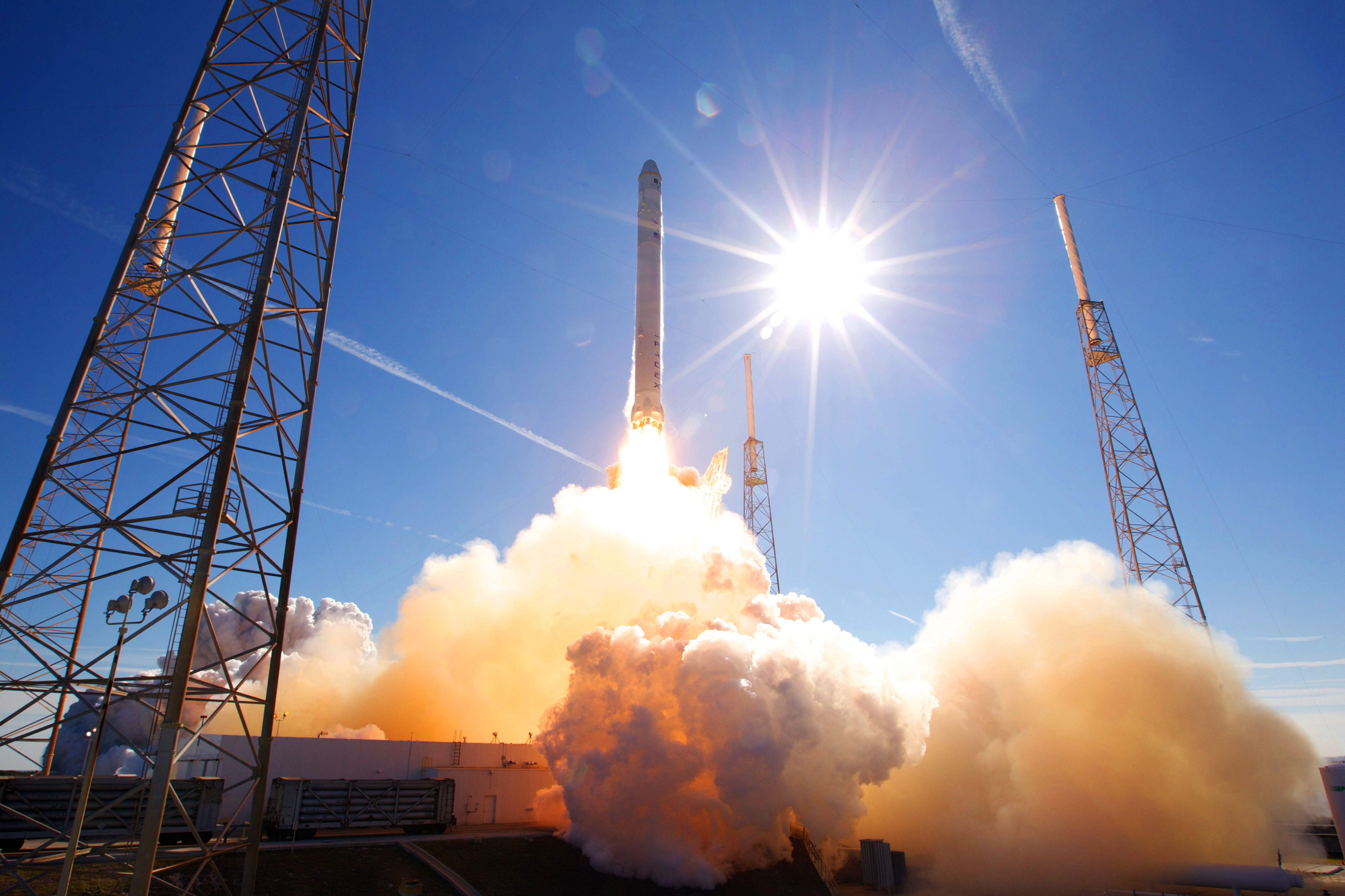 Falcon 9 Wallpapers - Top Free Falcon 9 Backgrounds - WallpaperAccess