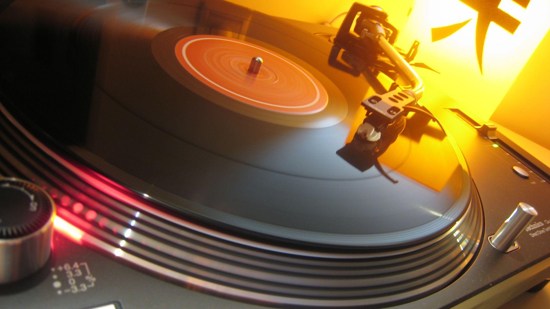 Turntable Wallpapers - Top Free Turntable Backgrounds - WallpaperAccess