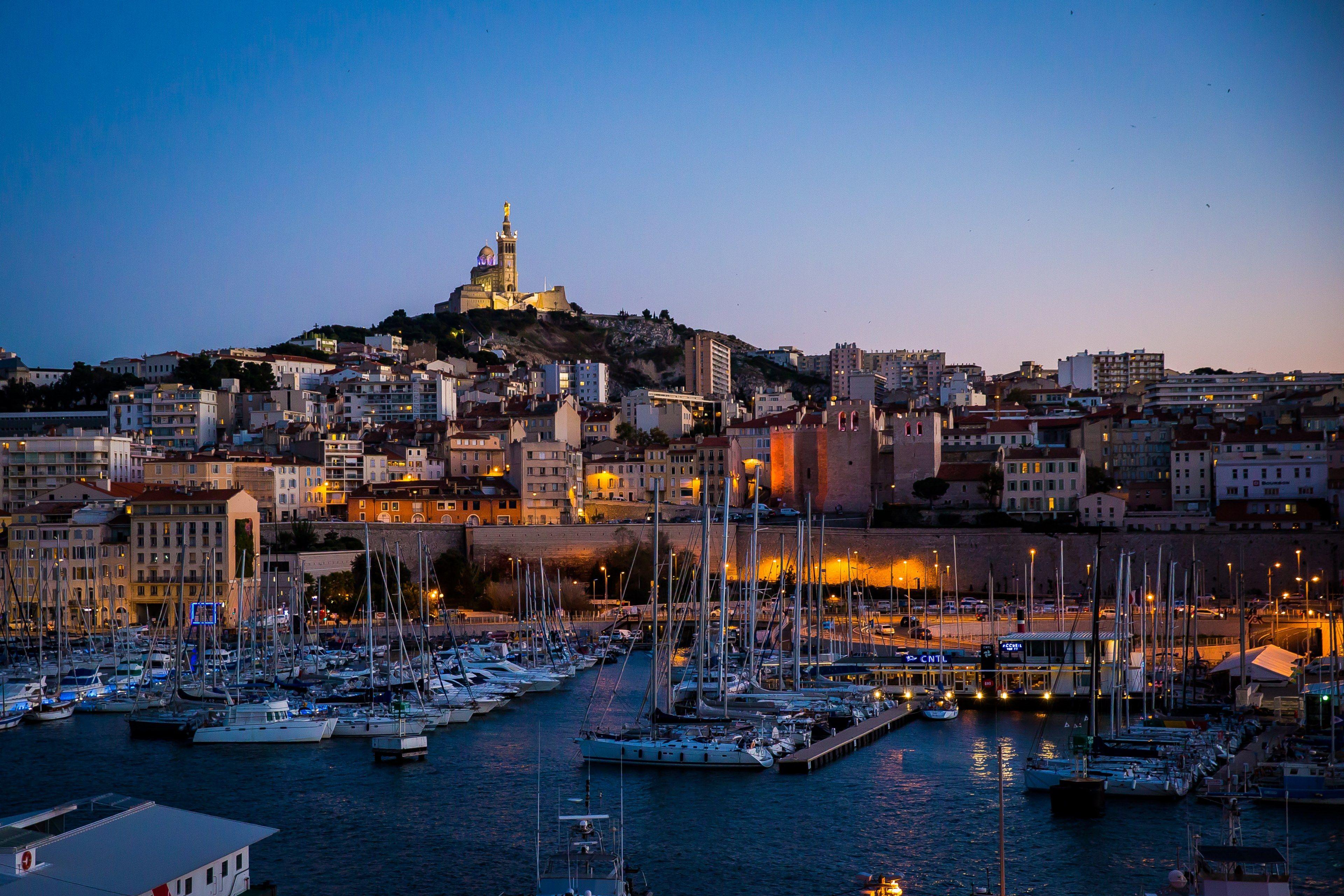 Marseille Wallpapers Top Free Marseille Backgrounds WallpaperAccess