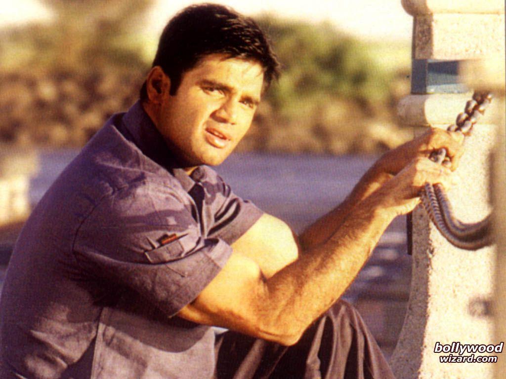 Sunil Shetty Wallpapers - Top Free Sunil Shetty Backgrounds - WallpaperAccess