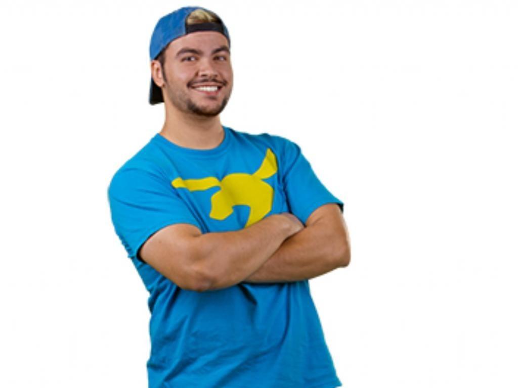 Luccas Neto Wallpapers - Top Free Luccas Neto Backgrounds - WallpaperAccess