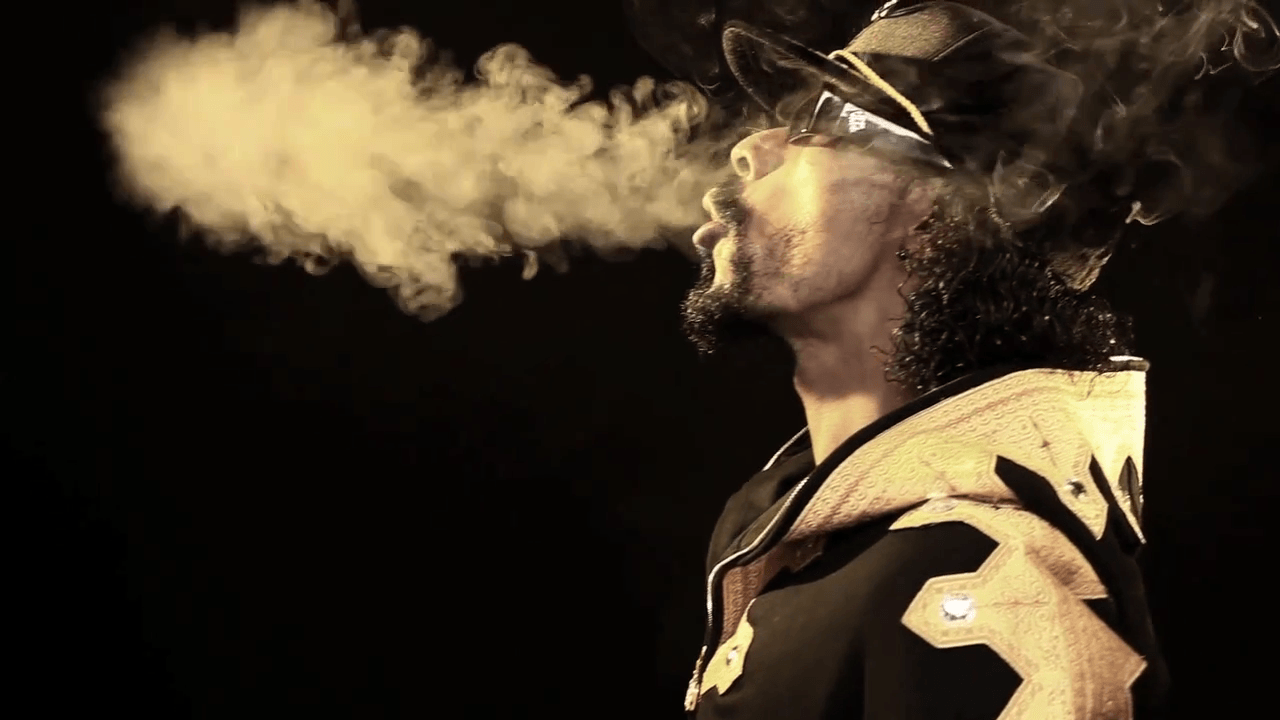 Wiz Khalifa Smoking Wallpapers - Top Free Wiz Khalifa Smoking ...