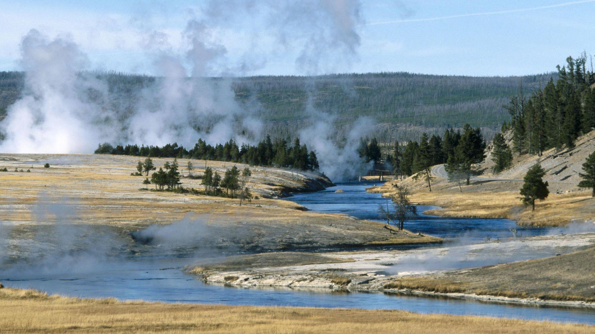 Yellowstone Winter Wallpapers - Top Free Yellowstone Winter Backgrounds ...