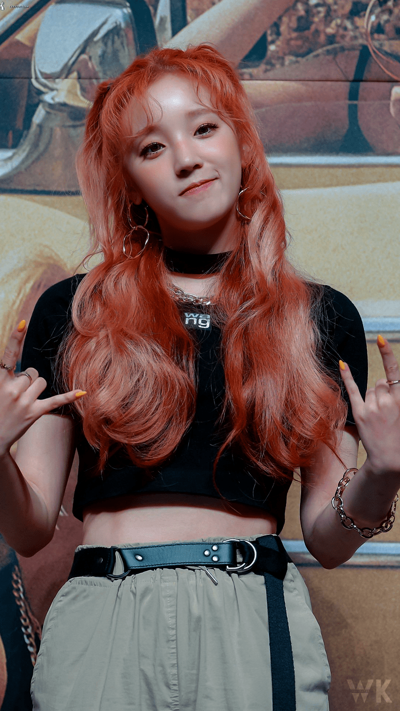 Song Yuqi Wallpapers - Top Free Song Yuqi Backgrounds - WallpaperAccess