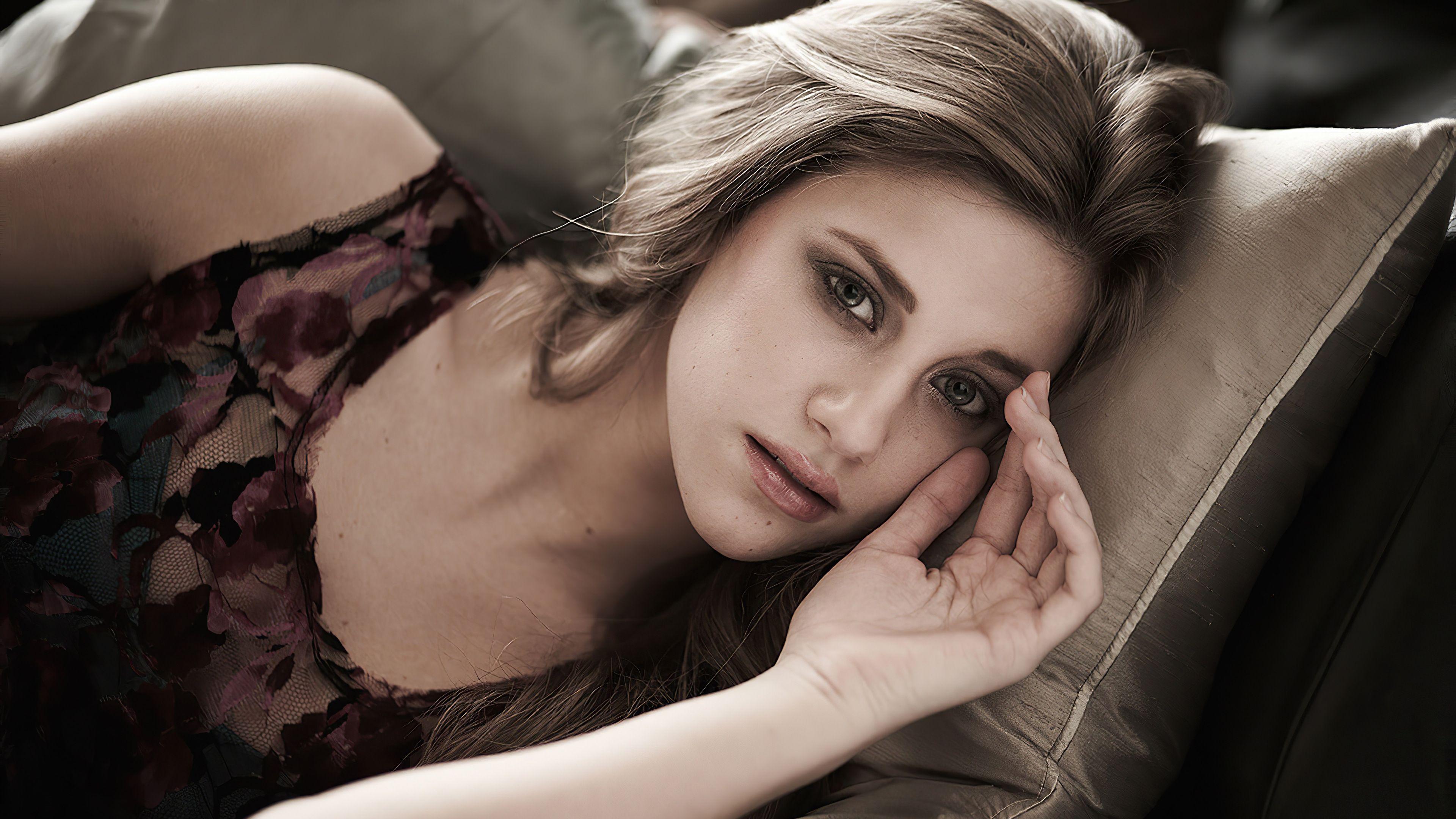 Women 4K Wallpapers - Top Free Women 4K Backgrounds - WallpaperAccess