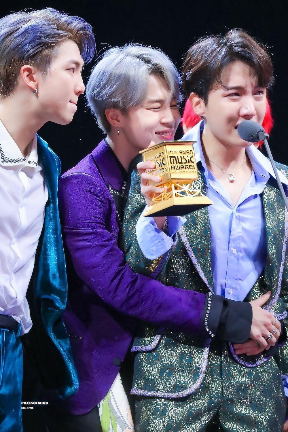 Jihope Wallpapers - Top Free Jihope Backgrounds - WallpaperAccess