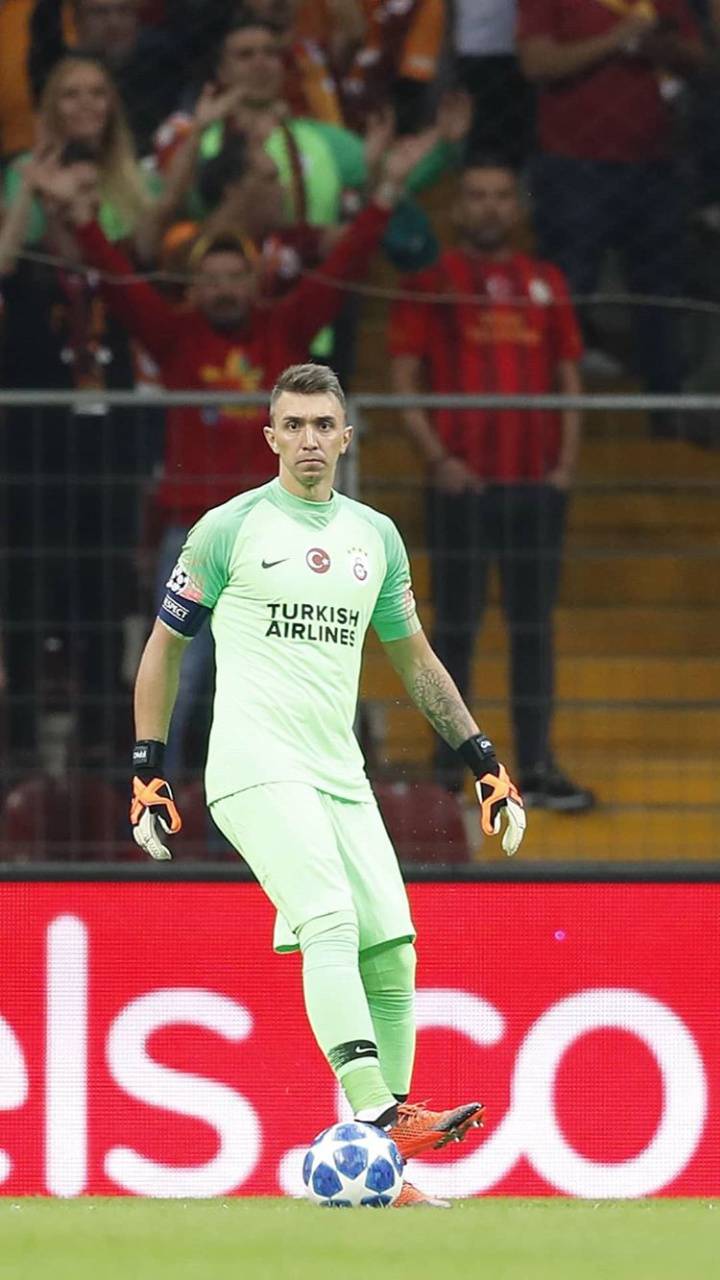 Fernando Muslera Wallpapers - Top Free Fernando Muslera Backgrounds ...