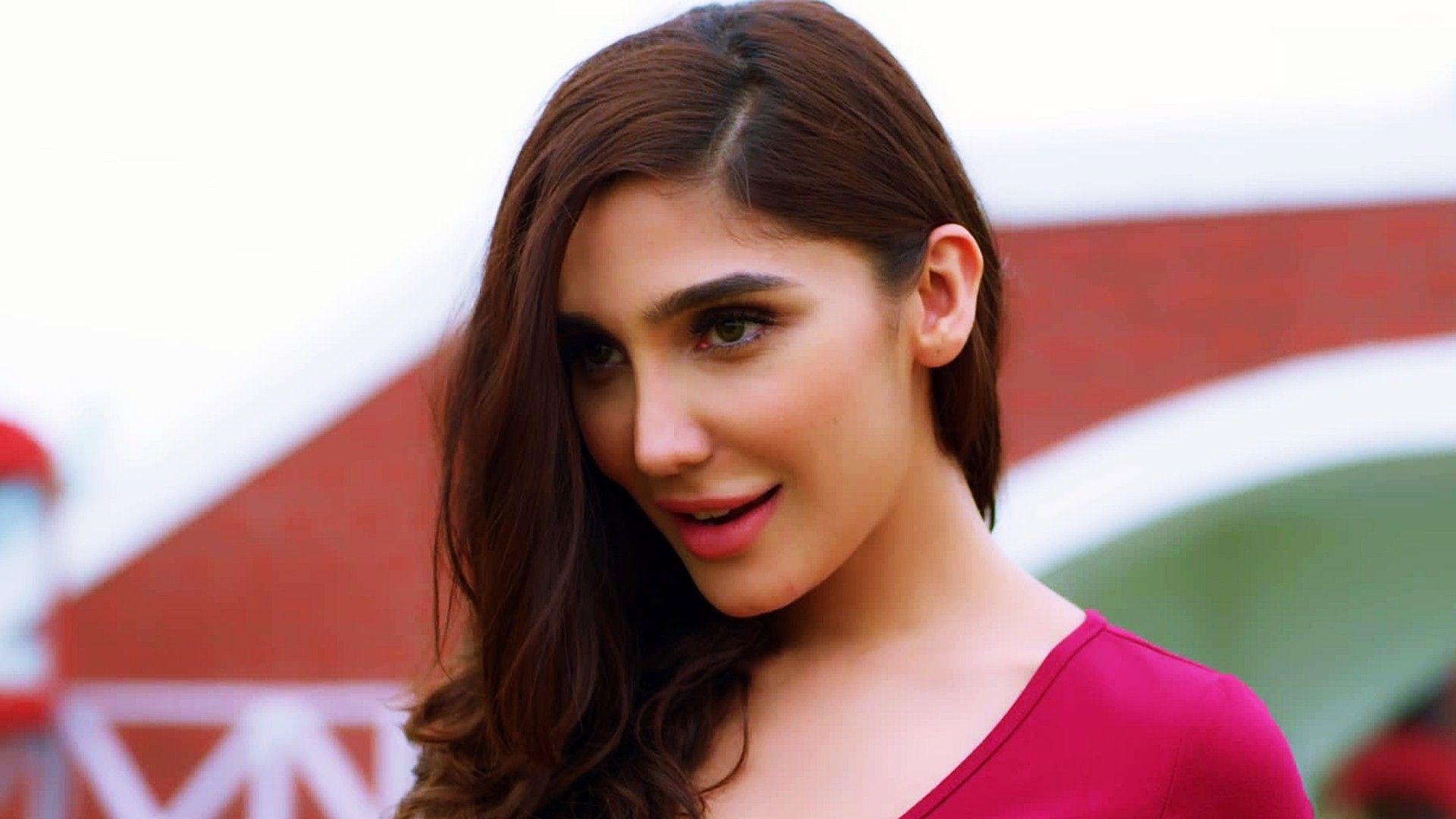 Female Model Desktop Wallpapers - Top Free Female Model Desktop ...