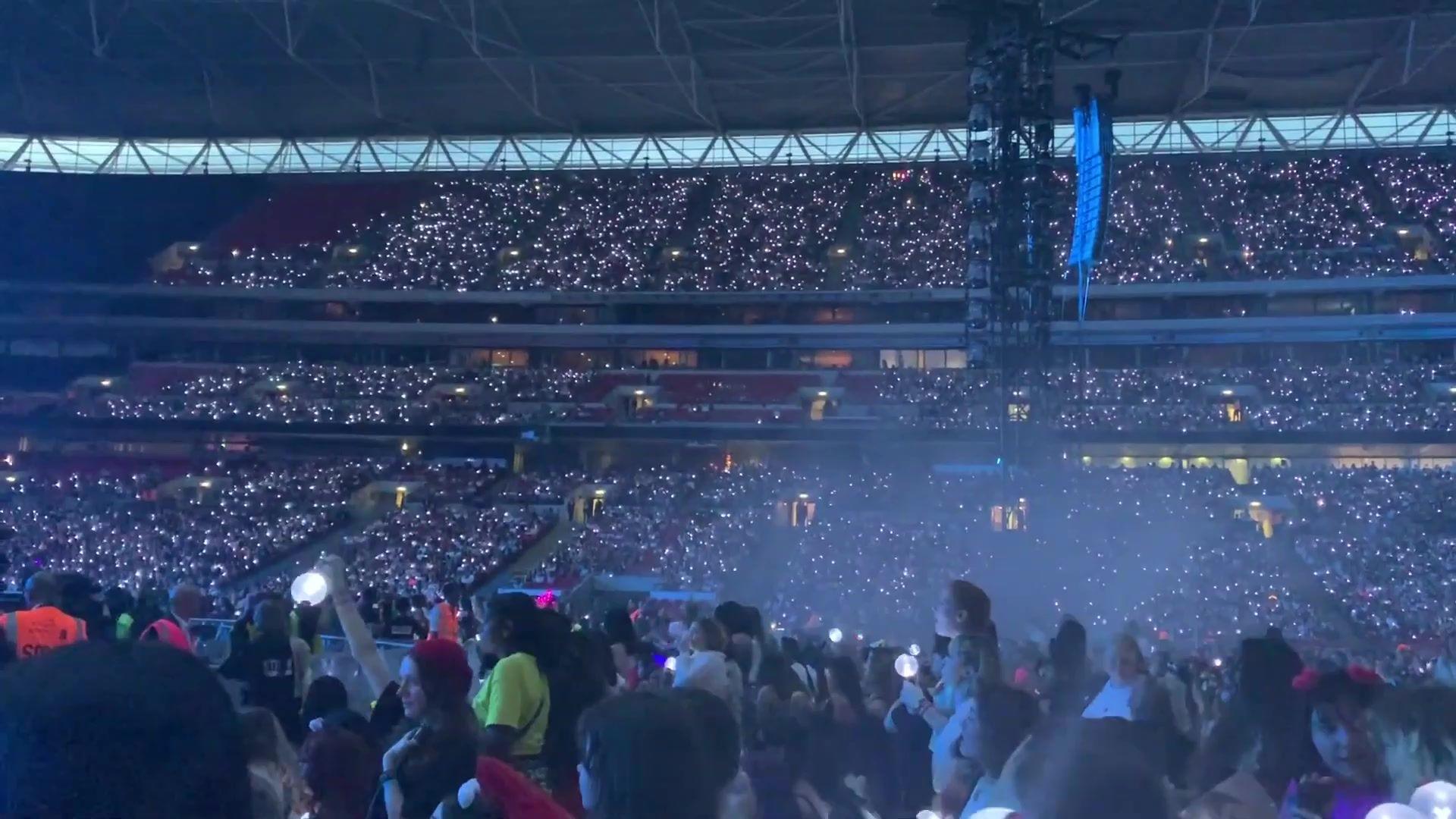 BTS Concert Desktop Wallpapers - Top Free BTS Concert Desktop ...