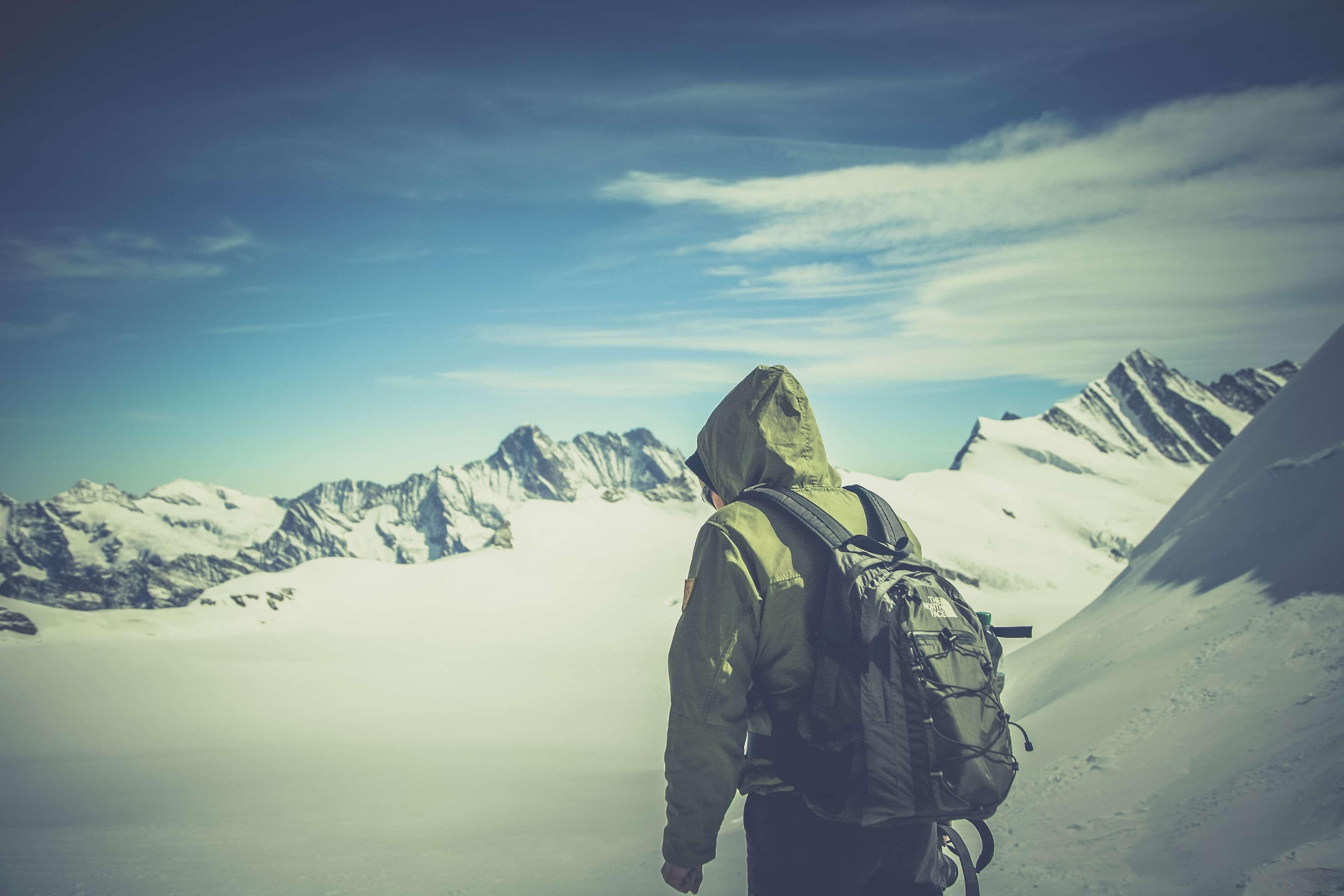 Hiker Wallpapers - Top Free Hiker Backgrounds - WallpaperAccess