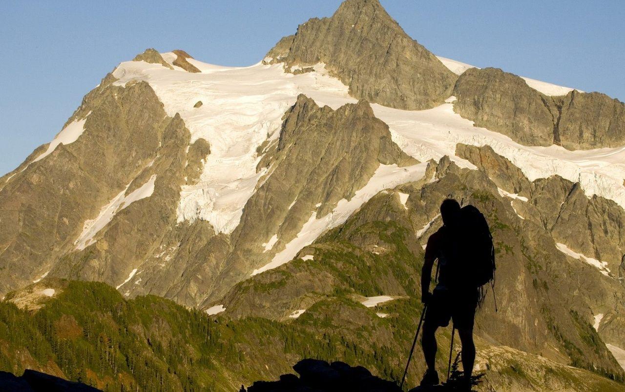 Hiker Wallpapers - Top Free Hiker Backgrounds - WallpaperAccess