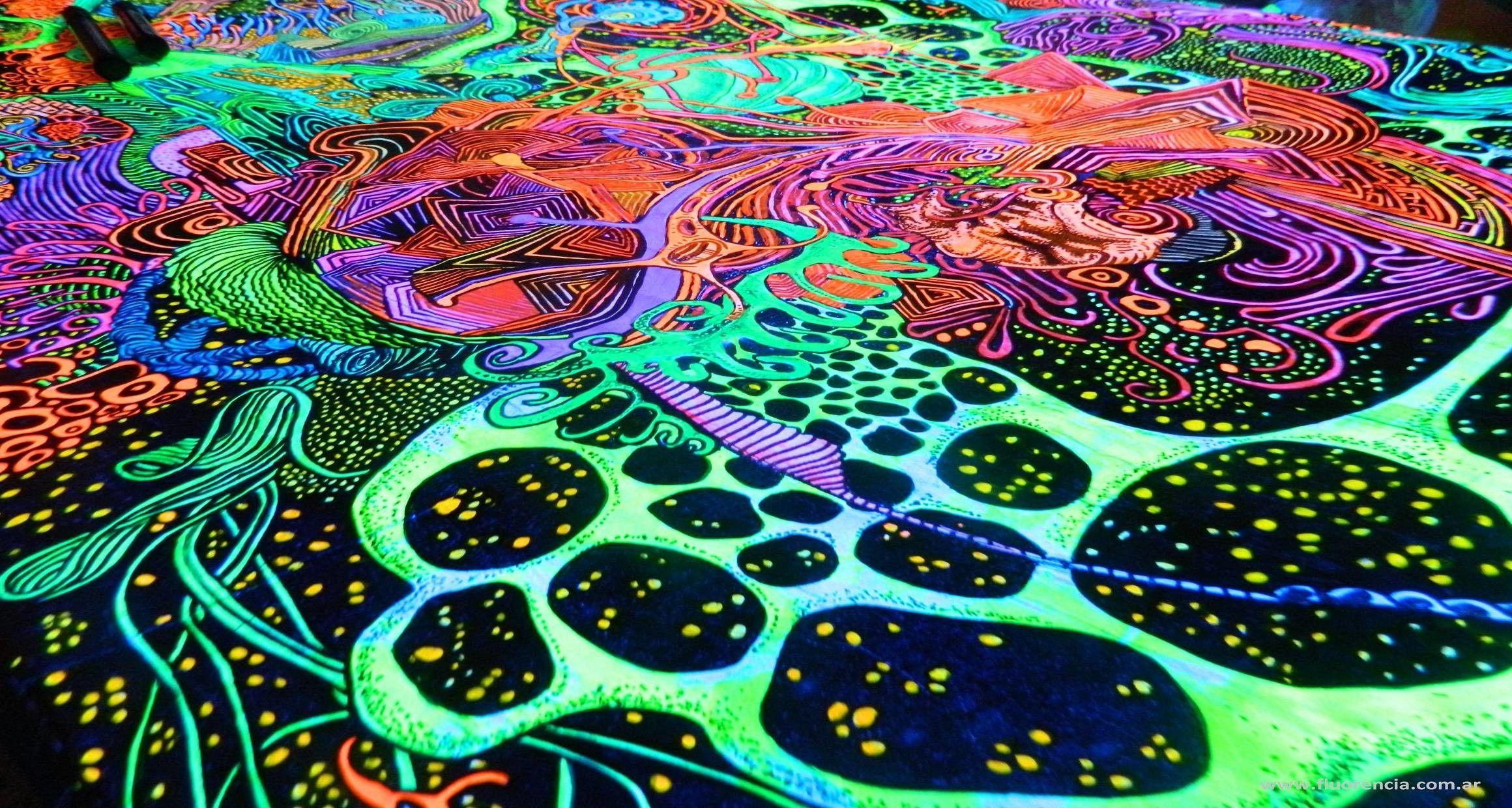 Black Light 4K Wallpapers - Top Free Black Light 4K Backgrounds ...