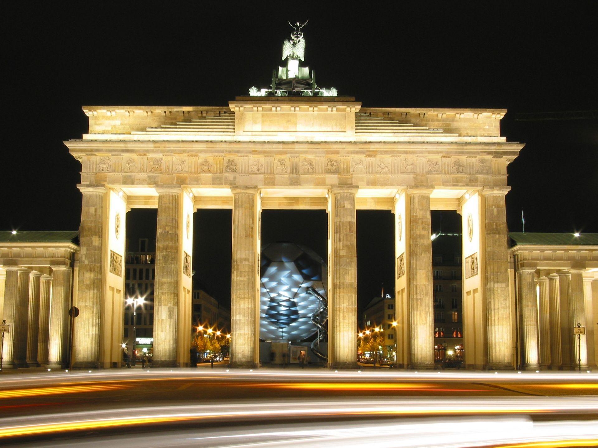 Brandenburg Gate Wallpapers - Top Free Brandenburg Gate Backgrounds ...