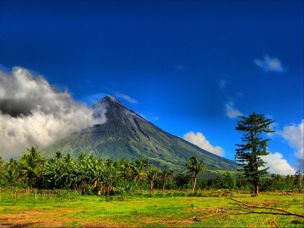 Mayon Volcano Wallpapers - Top Free Mayon Volcano Backgrounds ...