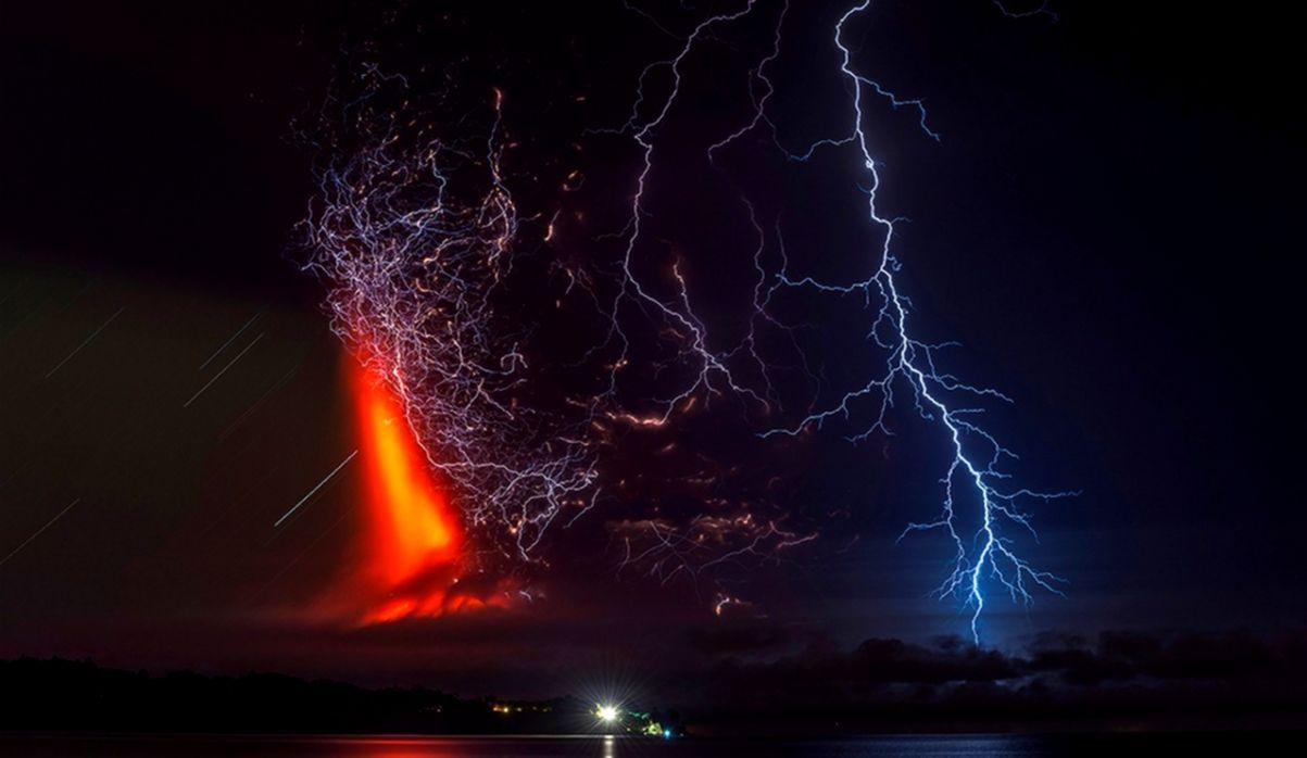 Volcano Lightning Wallpapers - Top Free Volcano Lightning Backgrounds ...