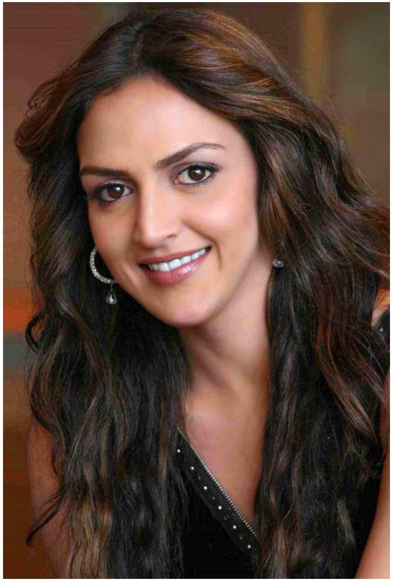 Esha Deol Wallpapers - Top Free Esha Deol Backgrounds - WallpaperAccess