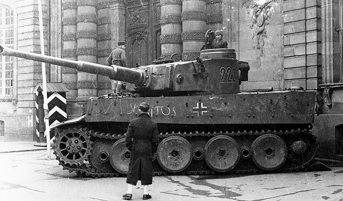 Tiger Tank Wallpapers - Top Free Tiger Tank Backgrounds - WallpaperAccess