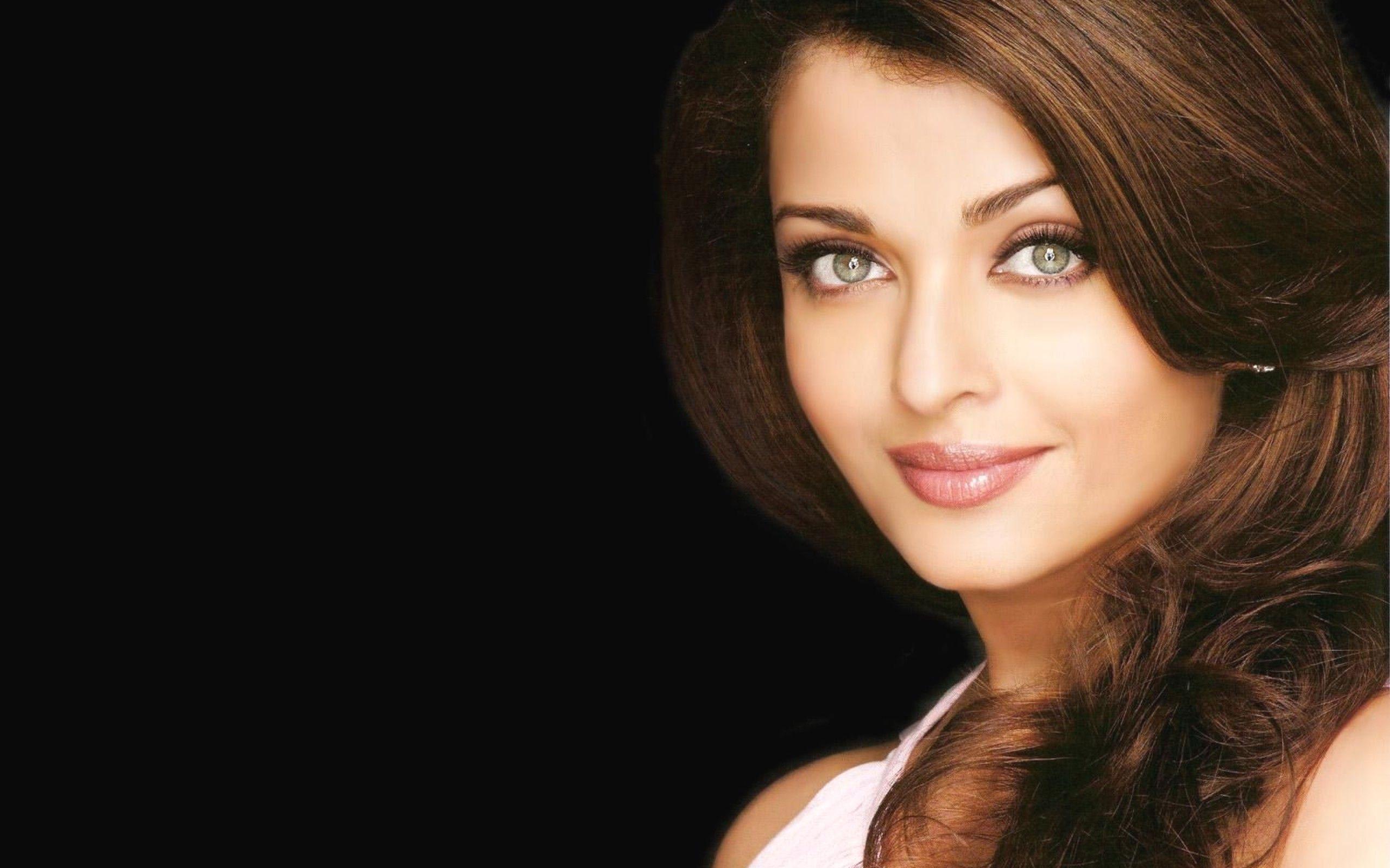 Aishwarya Rai Bachchan Wallpapers - Top Free Aishwarya Rai Bachchan ...