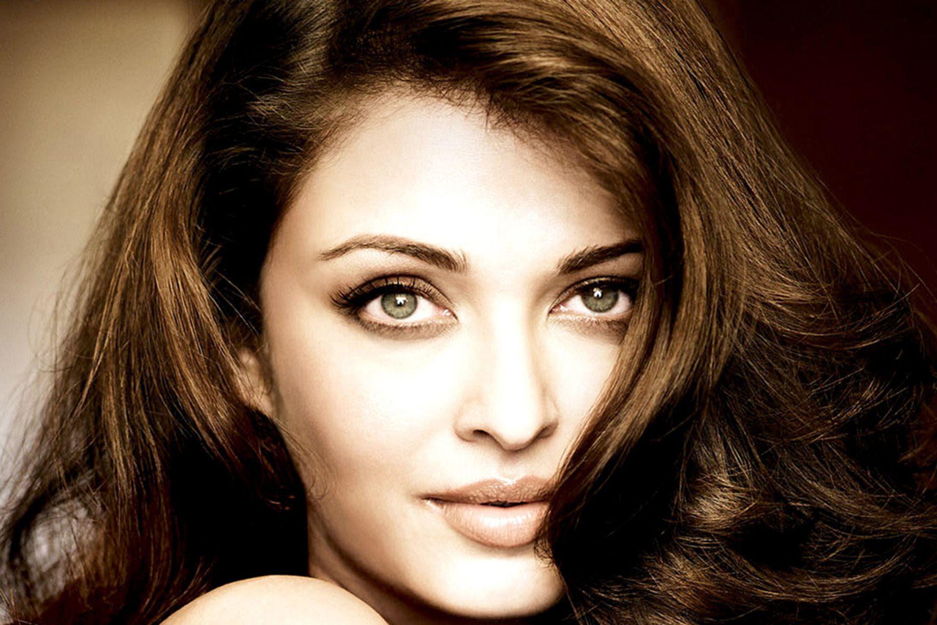 Aishwarya Rai Bachchan Wallpapers - Top Free Aishwarya Rai Bachchan ...