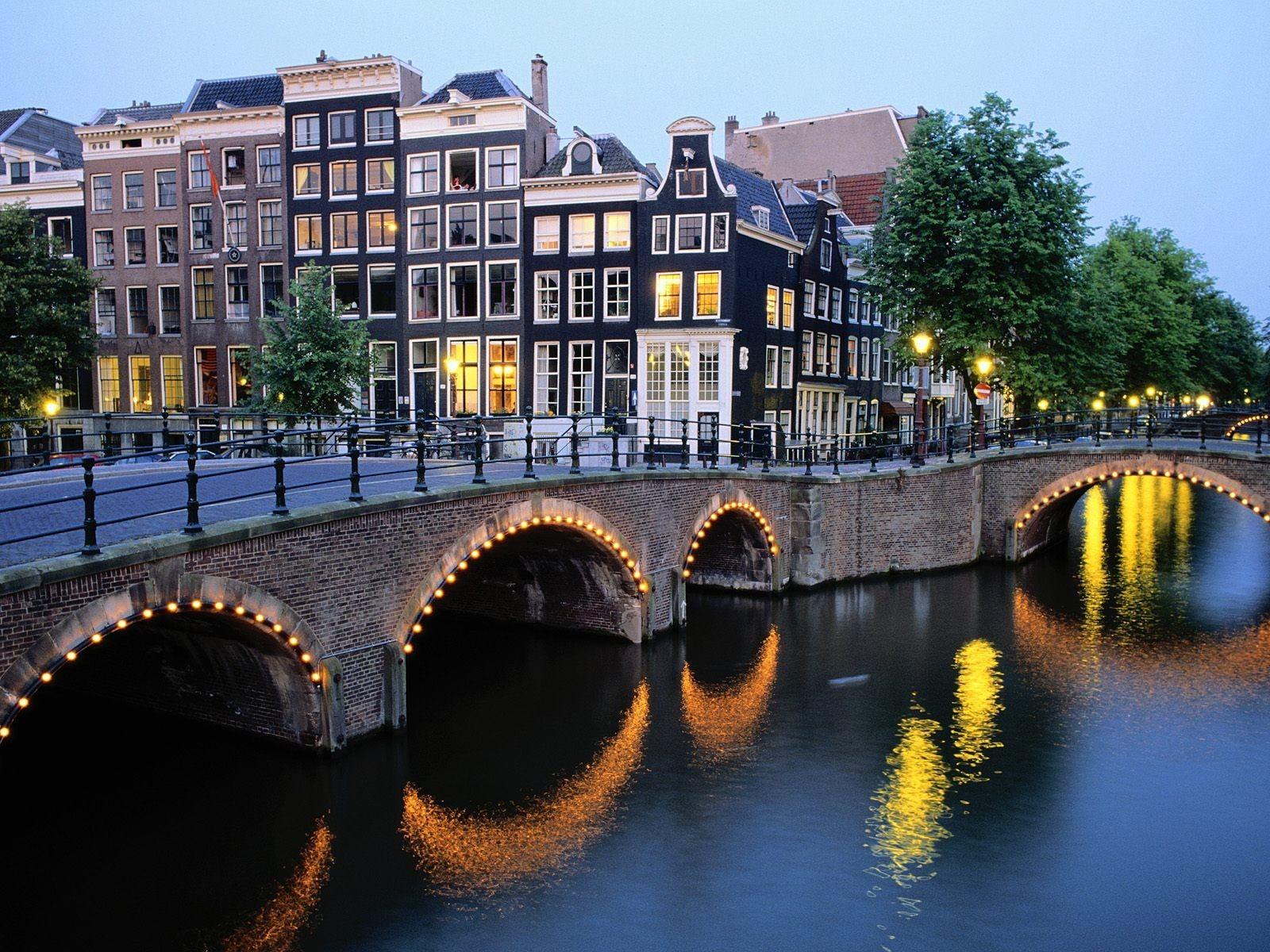 Europe HD Wallpapers - Top Free Europe HD Backgrounds - WallpaperAccess