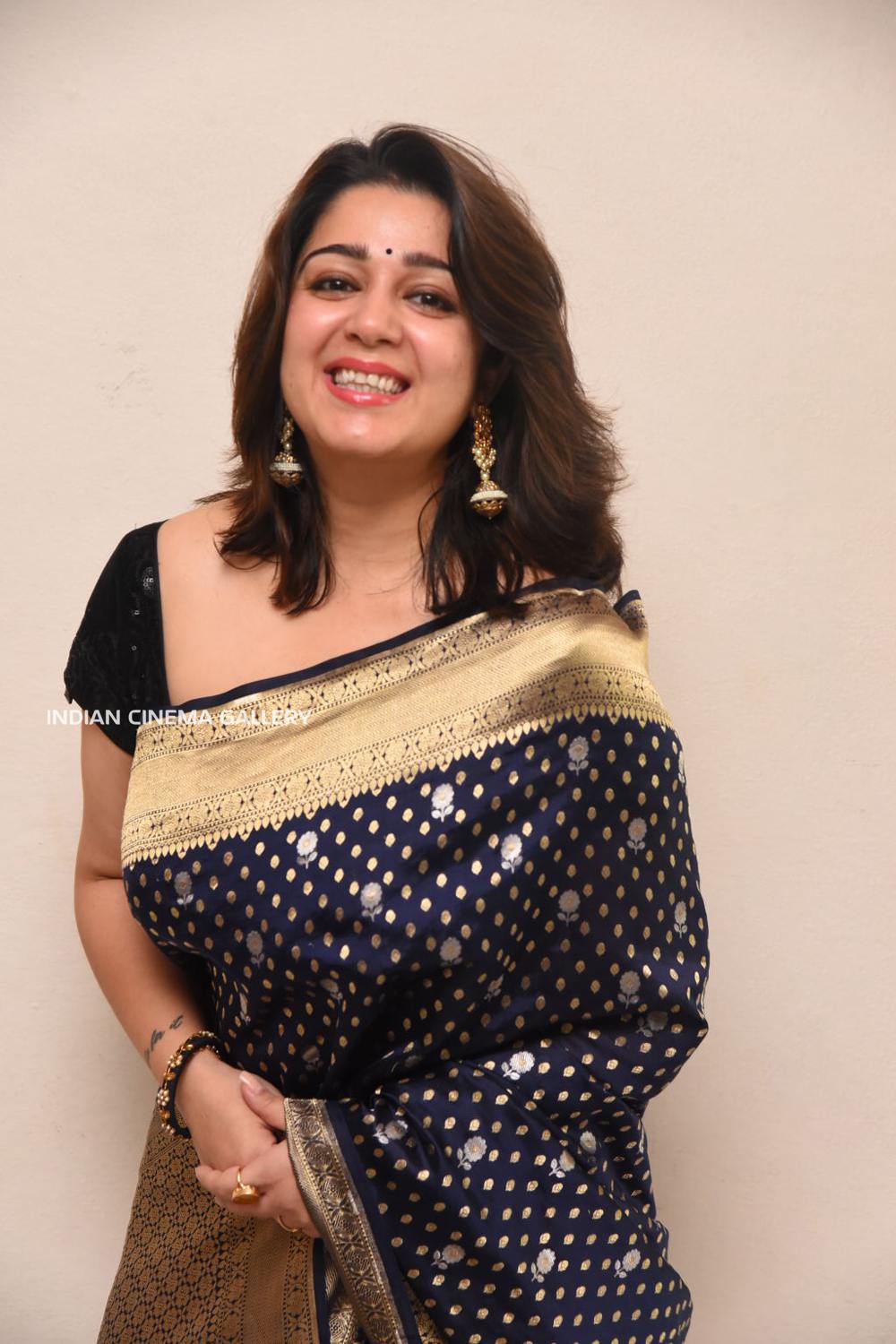 Charmy Kaur Wallpapers - Top Free Charmy Kaur Backgrounds - WallpaperAccess