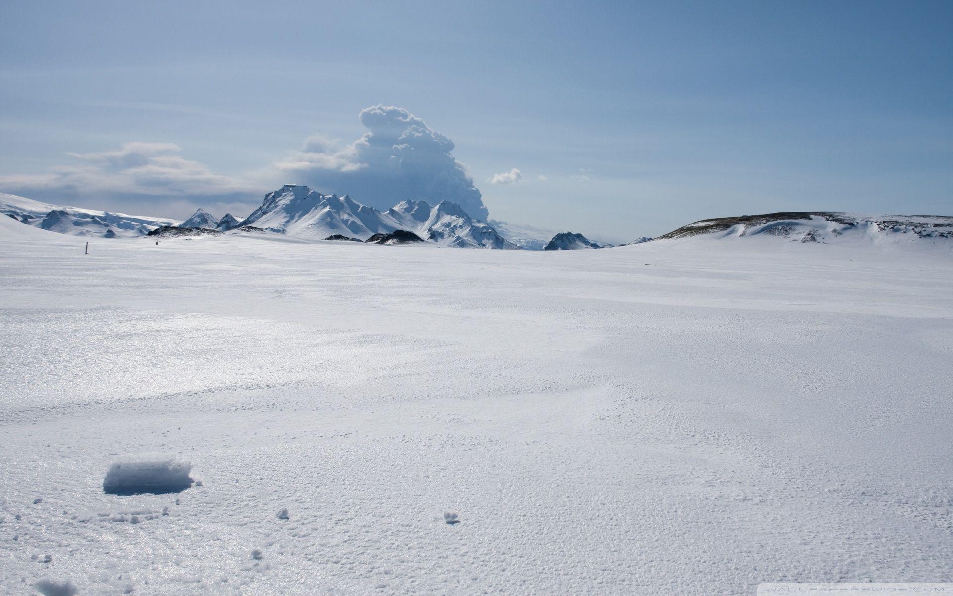 Iceland Volcano Wallpapers - Top Free Iceland Volcano Backgrounds ...