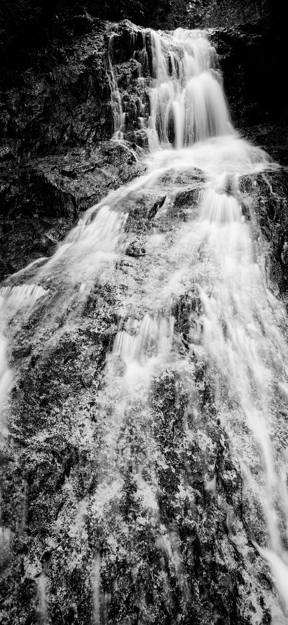 Black and White Waterfall Wallpapers - Top Free Black and White ...