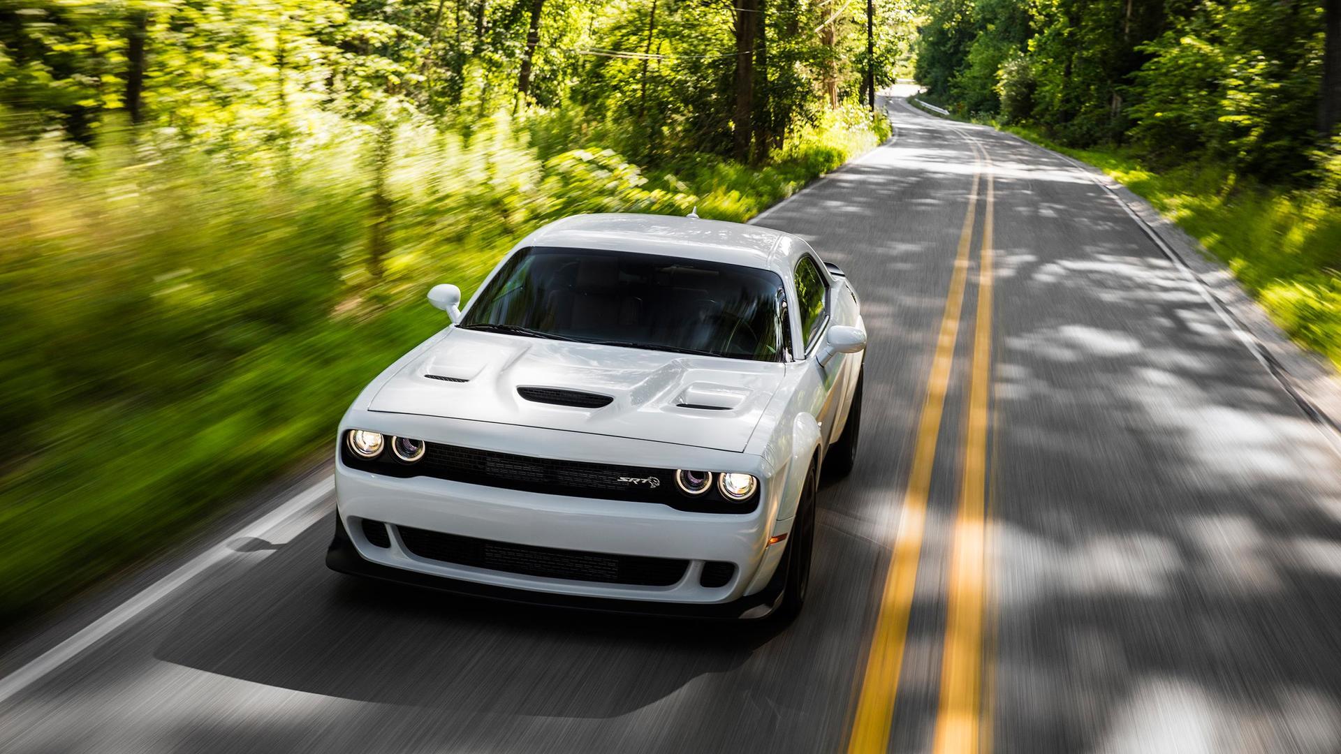 White Dodge Challenger Wallpapers - Top Free White Dodge Challenger ...