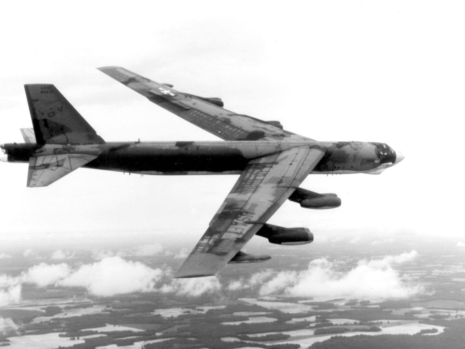 Boeing B-52 Stratofortress Wallpapers - Top Free Boeing B-52 Stratofortress Backgrounds ...