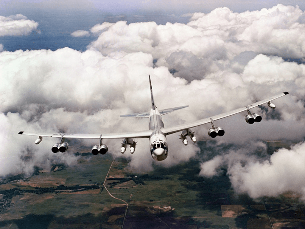 Boeing B-52 Stratofortress Wallpapers - Top Free Boeing B-52 Stratofortress Backgrounds ...