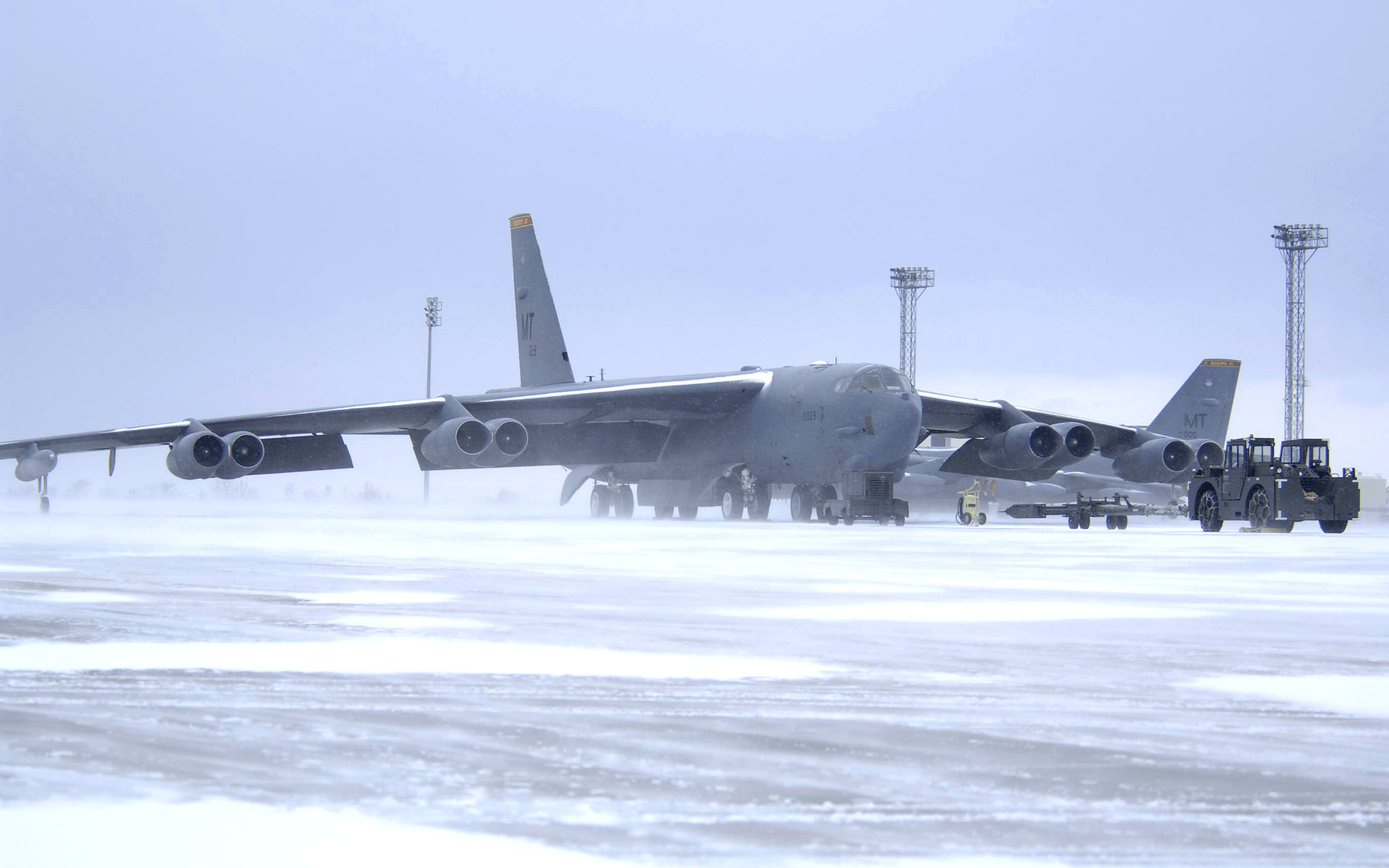 Boeing B-52 Stratofortress Wallpapers - Top Free Boeing B-52 Stratofortress Backgrounds ...
