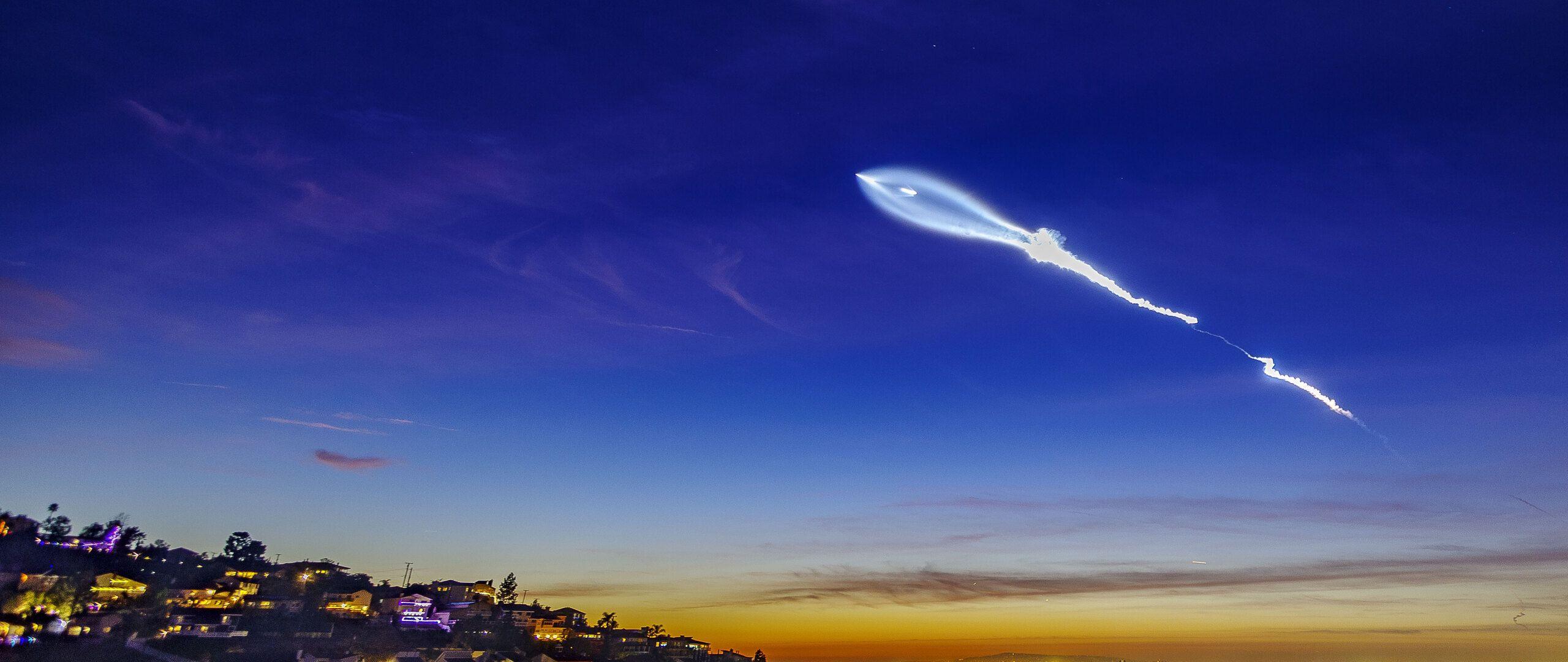 Rocket Launch Wallpapers - Top Free Rocket Launch Backgrounds ...