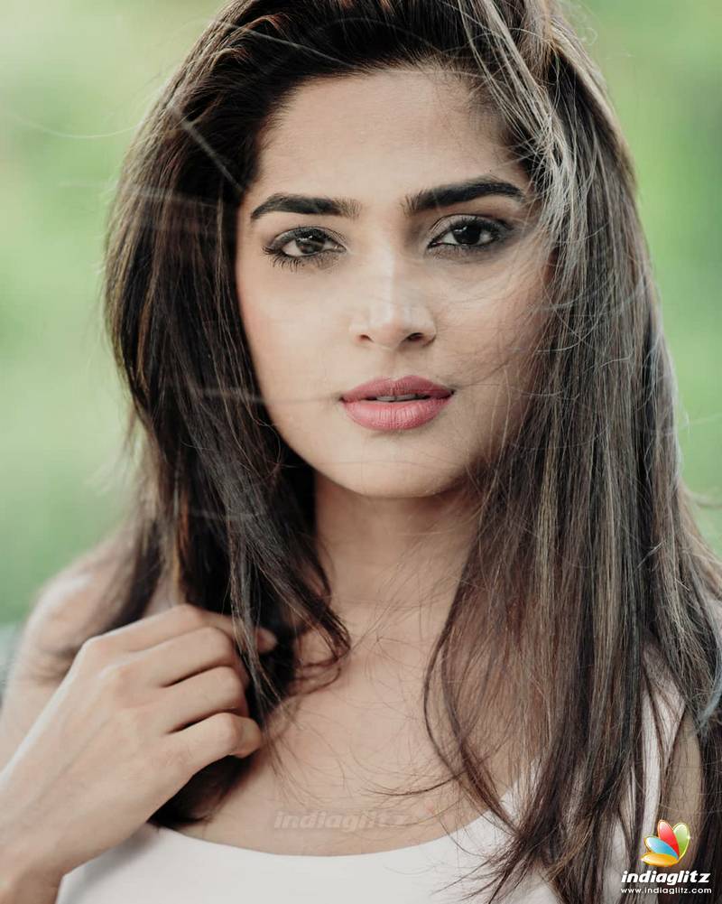 Anagha HD Wallpapers - Top Free Anagha HD Backgrounds - WallpaperAccess