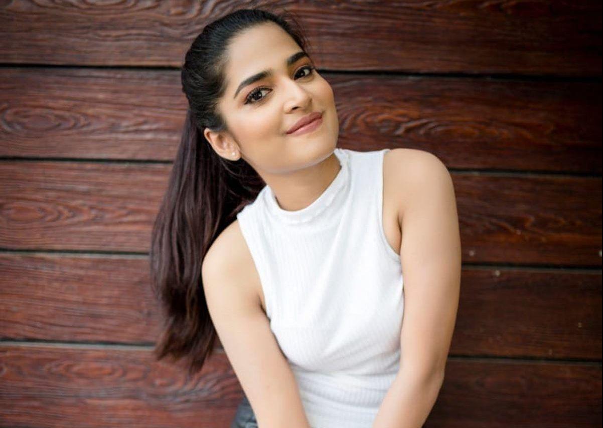 Anagha HD Wallpapers - Top Free Anagha HD Backgrounds - WallpaperAccess