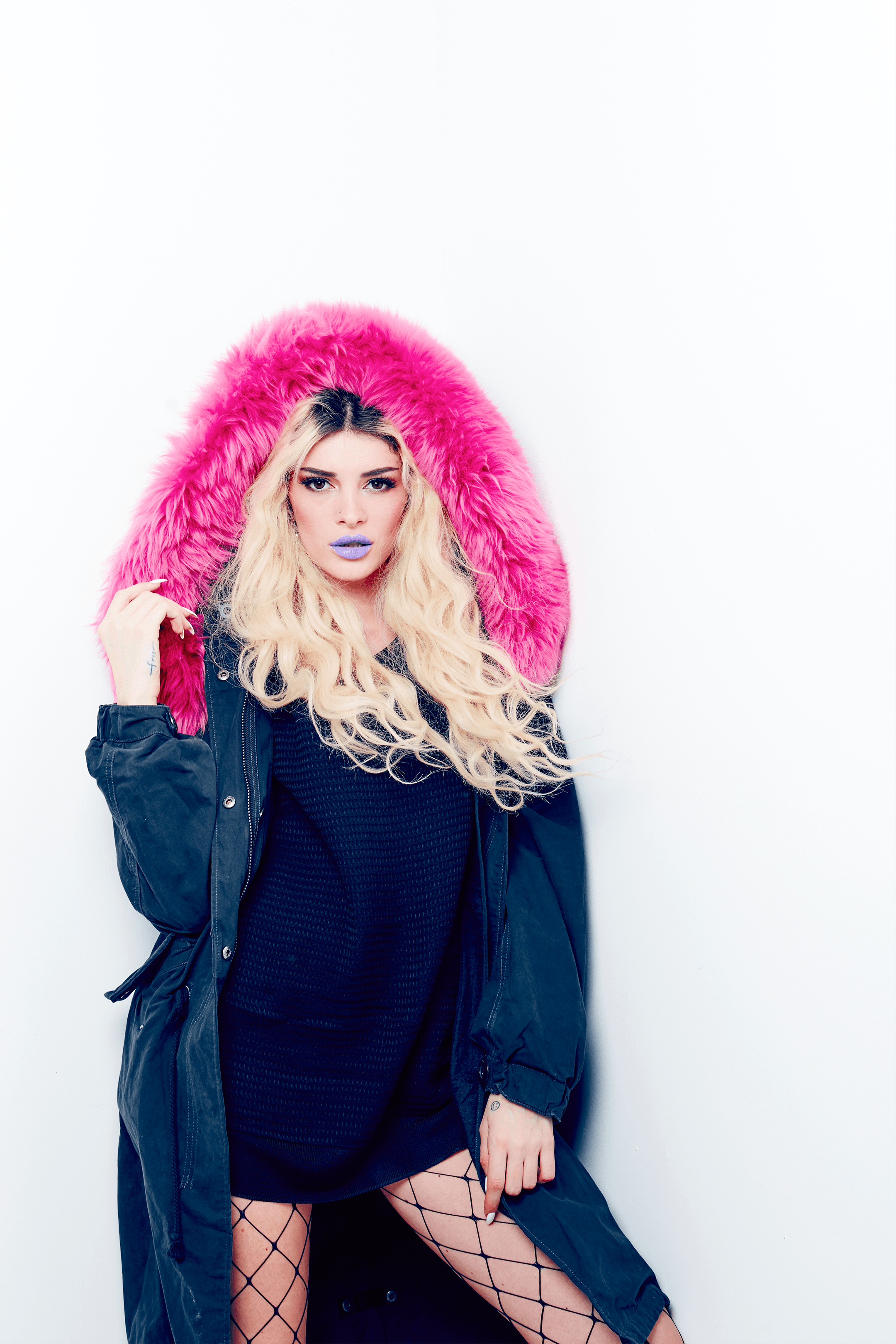 Era Istrefi Wallpapers - Top Free Era Istrefi Backgrounds - WallpaperAccess