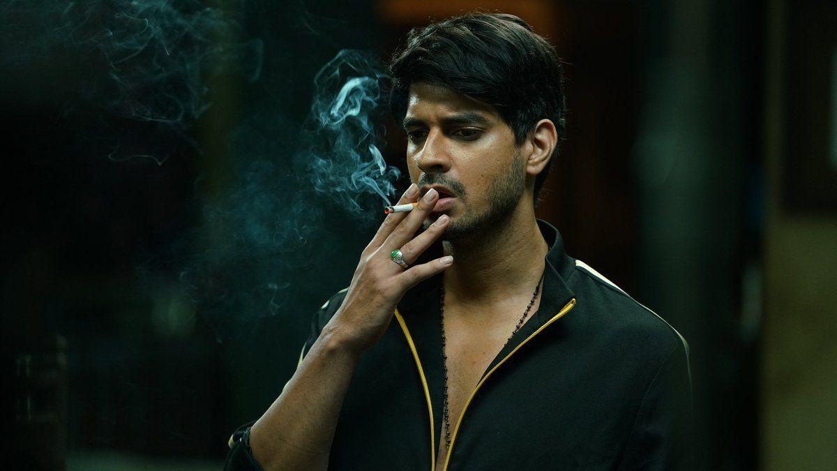 Chhichhore Wallpapers - Top Free Chhichhore Backgrounds - WallpaperAccess