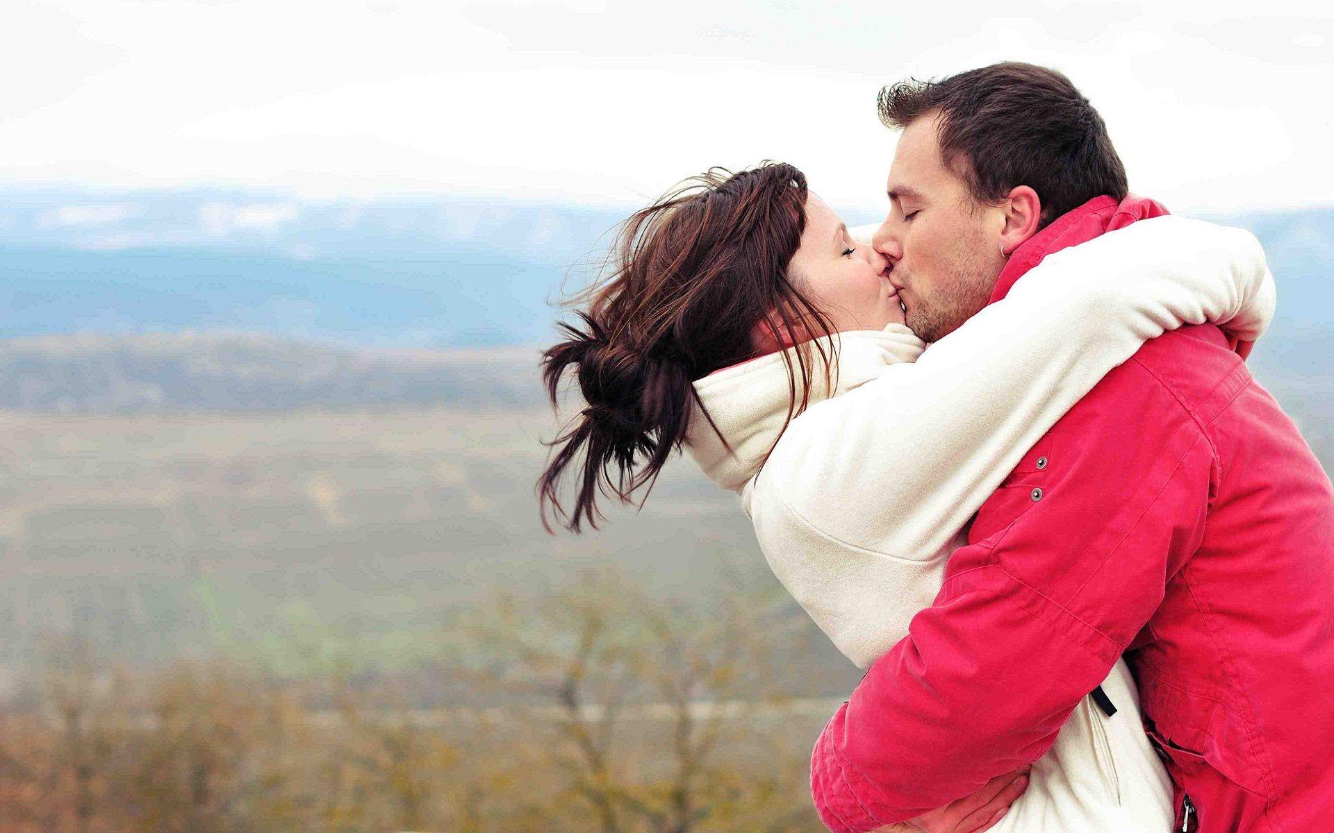 Lip Kiss Wallpapers - Top Free Lip Kiss Backgrounds - WallpaperAccess