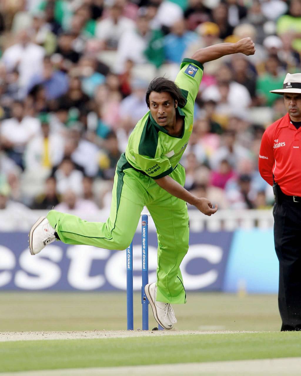 Shoaib Akhtar Wallpapers - Top Free Shoaib Akhtar Backgrounds ...
