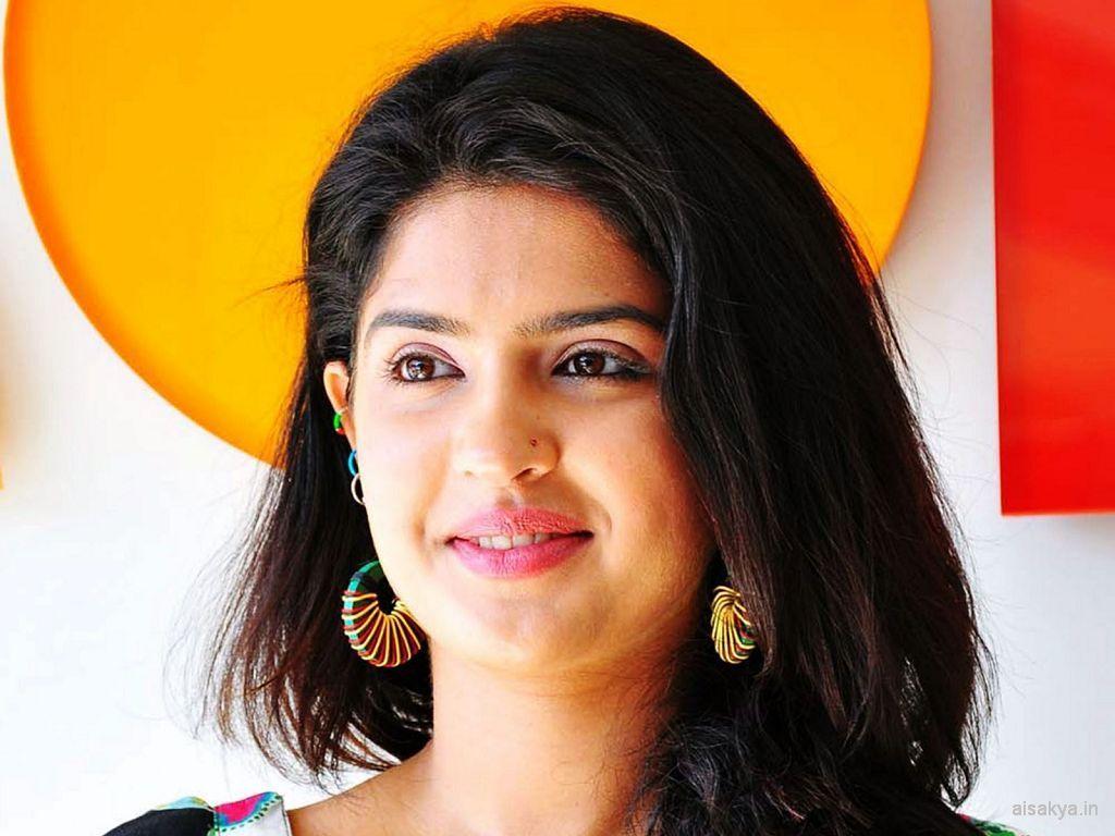 Deeksha Seth Wallpapers - Top Free Deeksha Seth Backgrounds ...