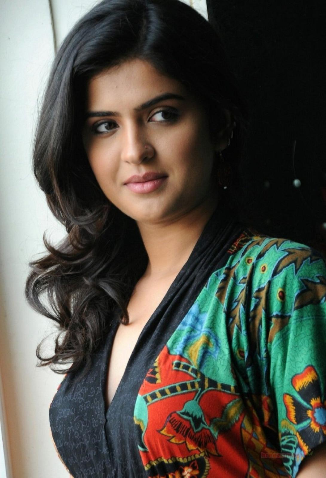 Deeksha Seth Wallpapers - Top Free Deeksha Seth Backgrounds ...