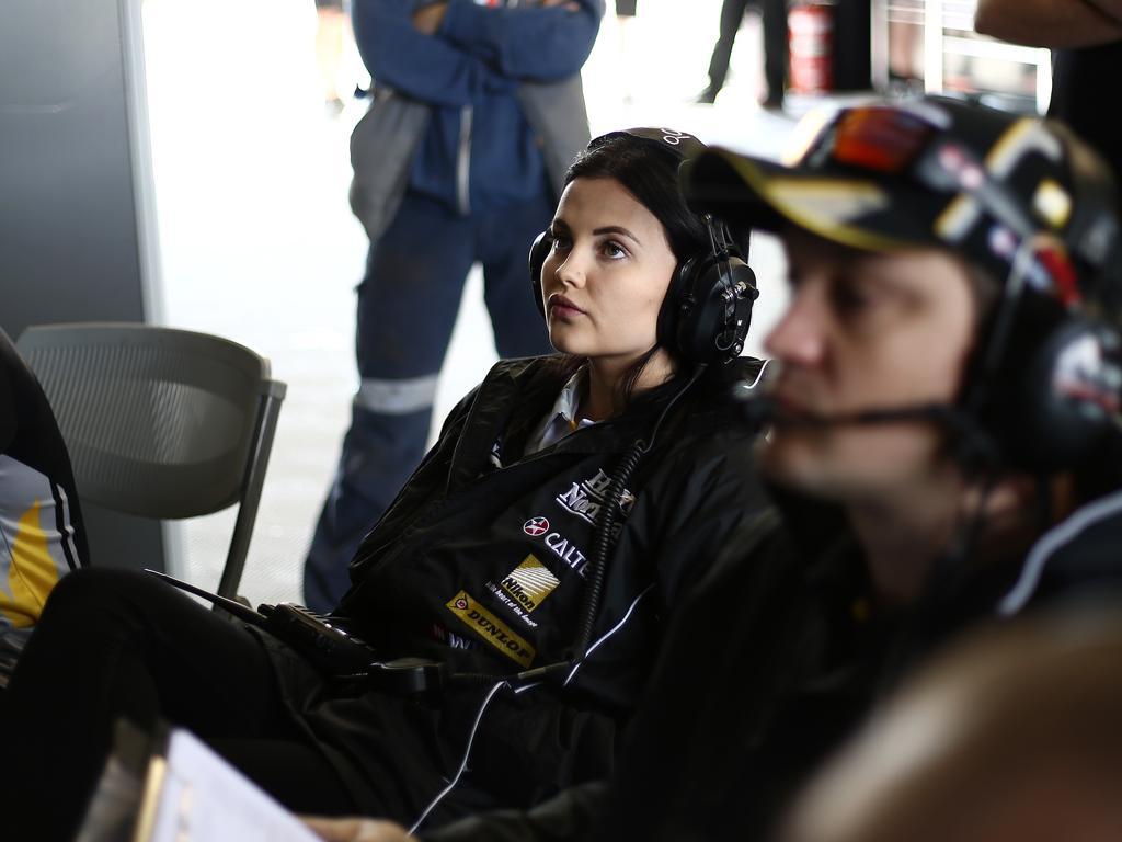 Renee Gracie Wallpapers - Top Free Renee Gracie Backgrounds ...