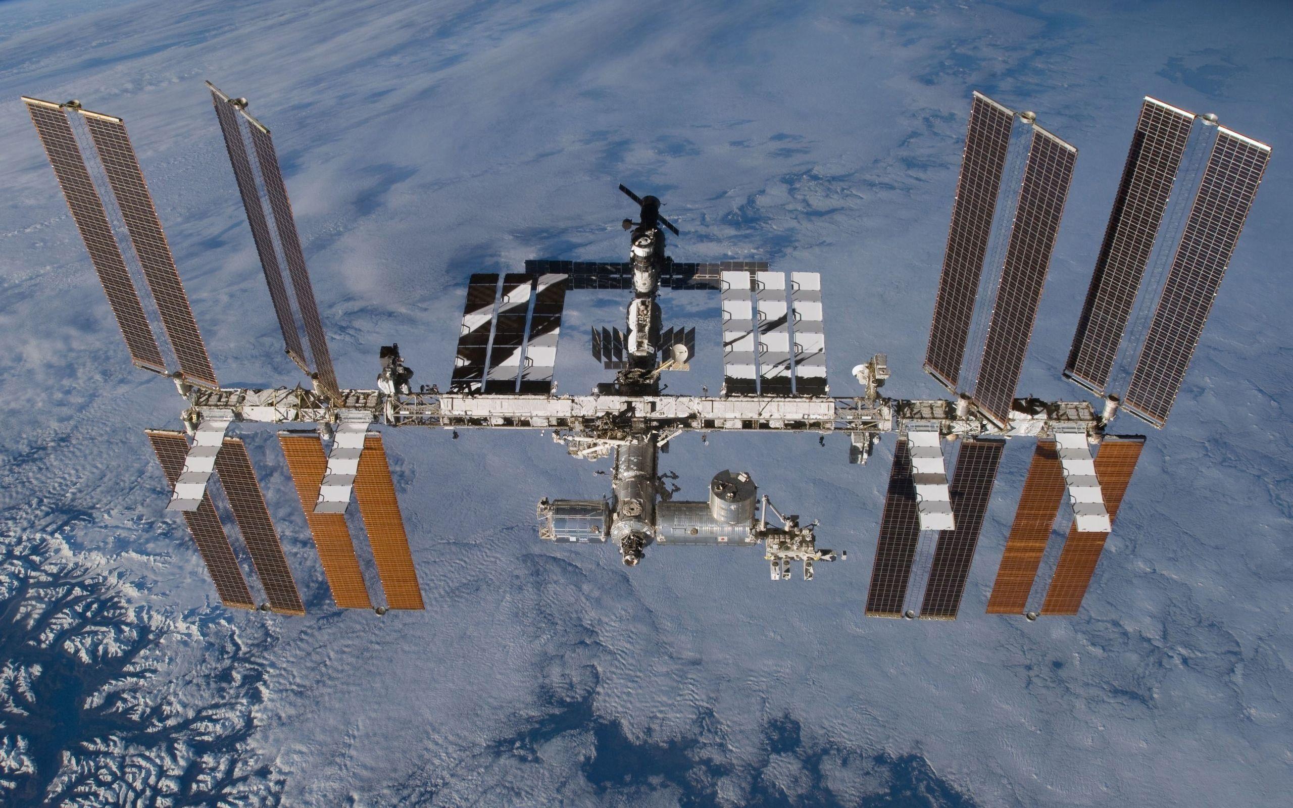 ISS Space Wallpapers - Top Free ISS Space Backgrounds - WallpaperAccess