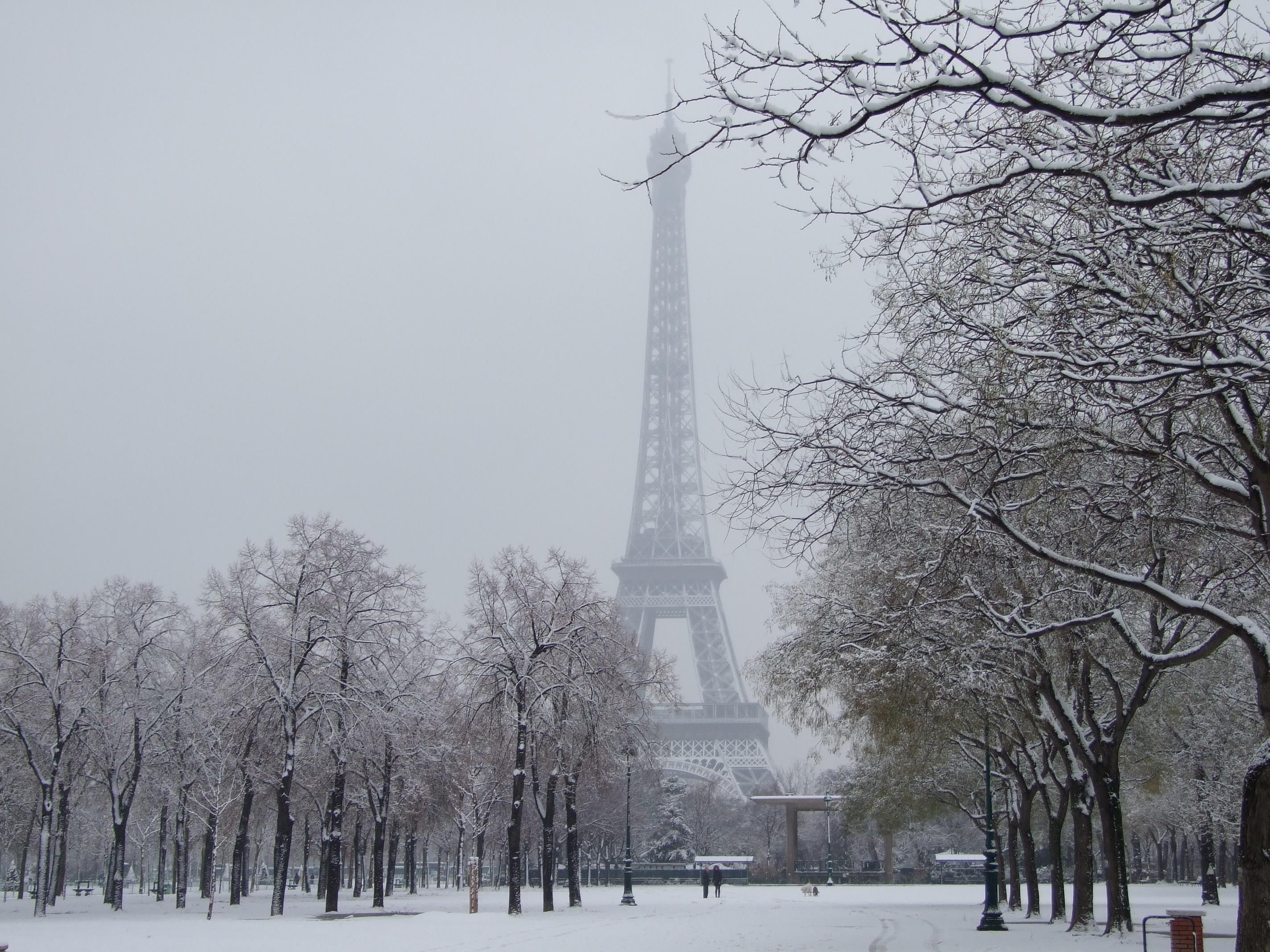 Paris Snow Wallpapers - Top Free Paris Snow Backgrounds - WallpaperAccess